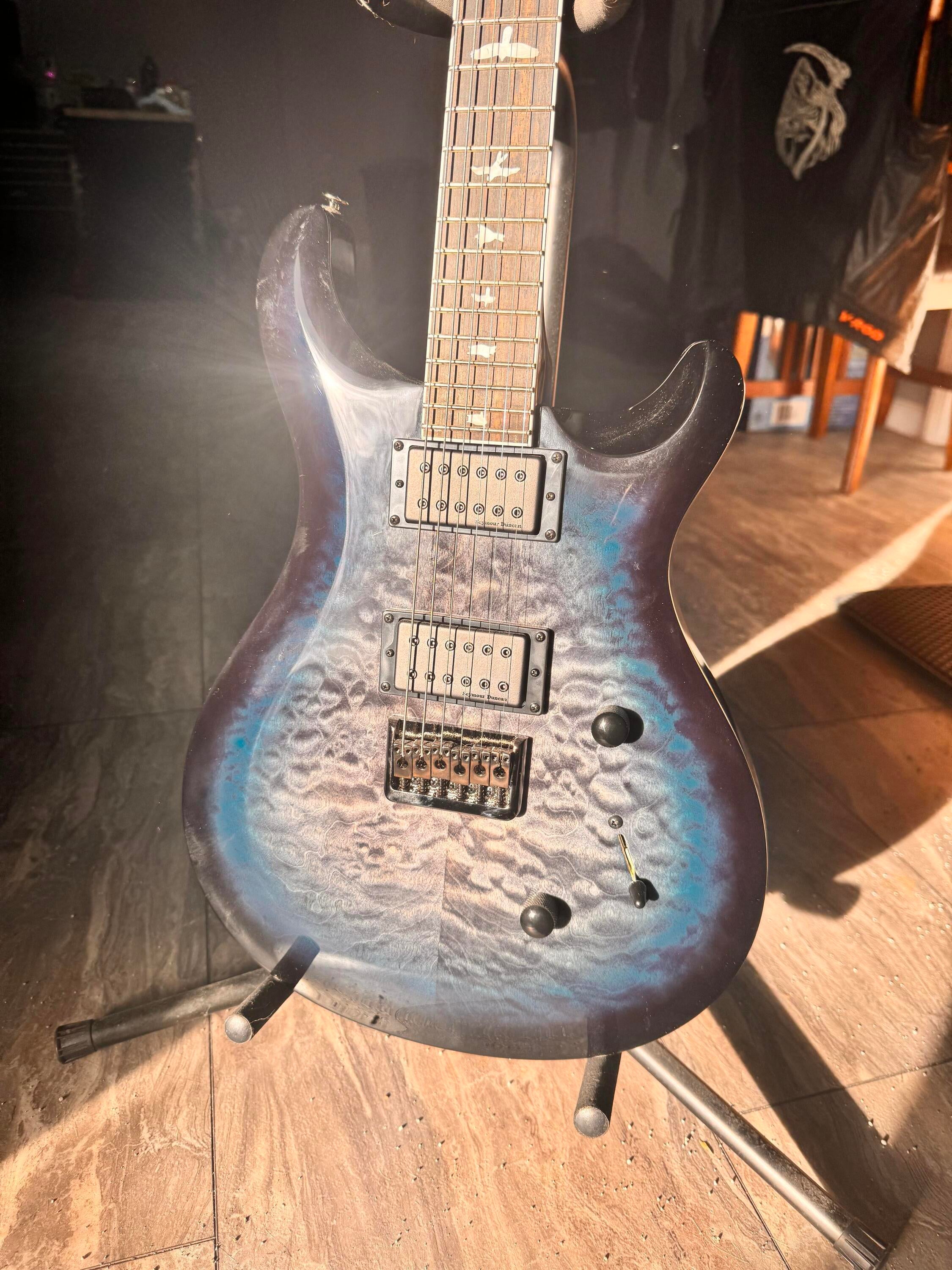Used PRS SE Mark Holcomb Signature - Sweetwater's Gear Exchange