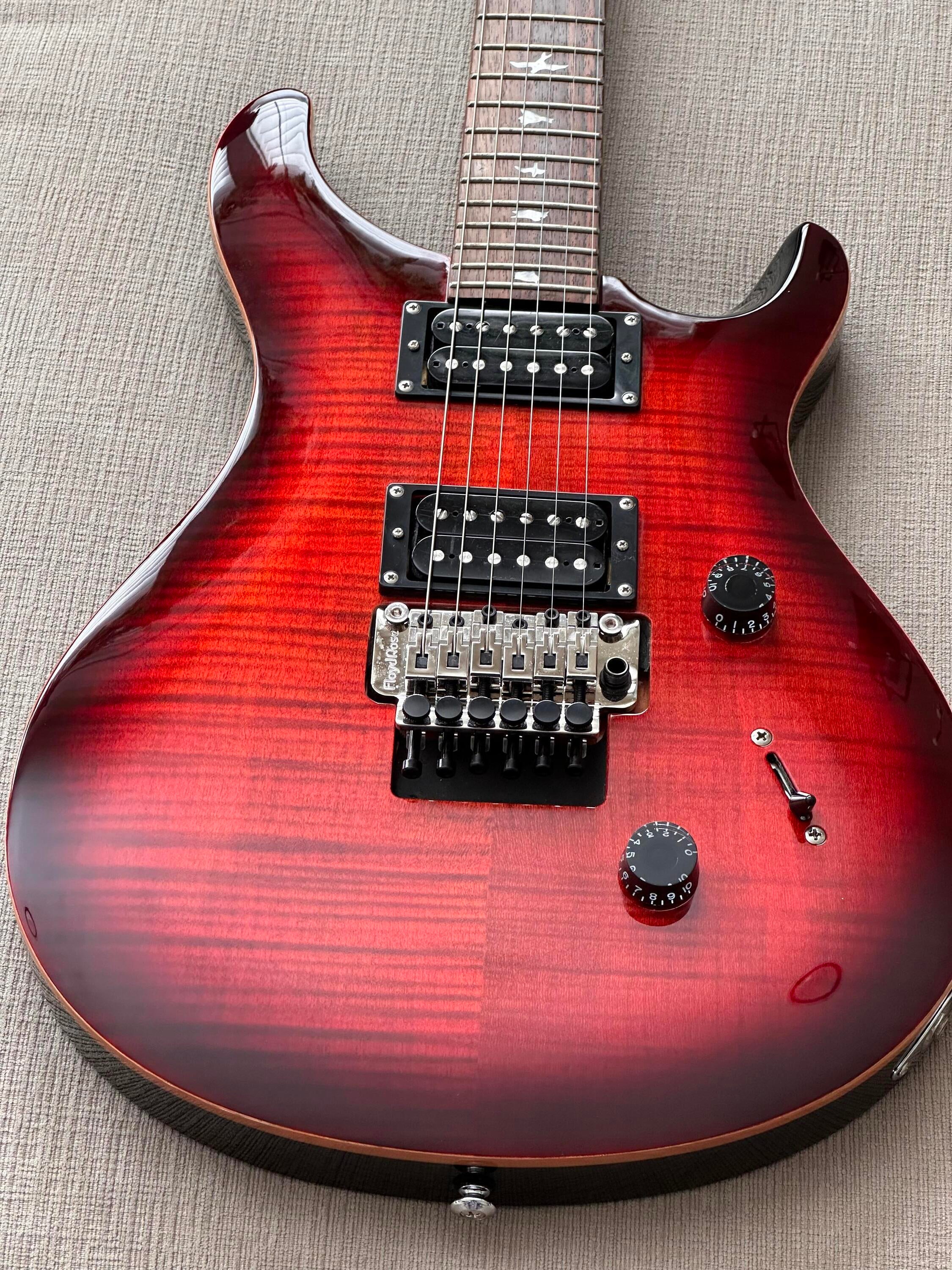 Used PRS SE Custom 24 Floyd - Sweetwater's Gear Exchange