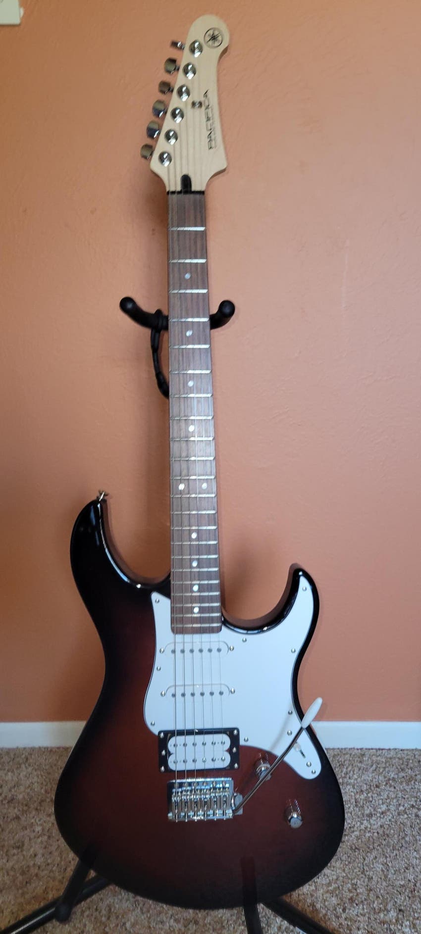 Used Yamaha PAC112V Pacifica Electric Guitar - Sweetwater's Gear Exchange