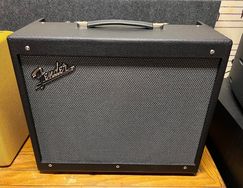 Used Fender Mustang GTX 100 1 x - Sweetwater's Gear Exchange