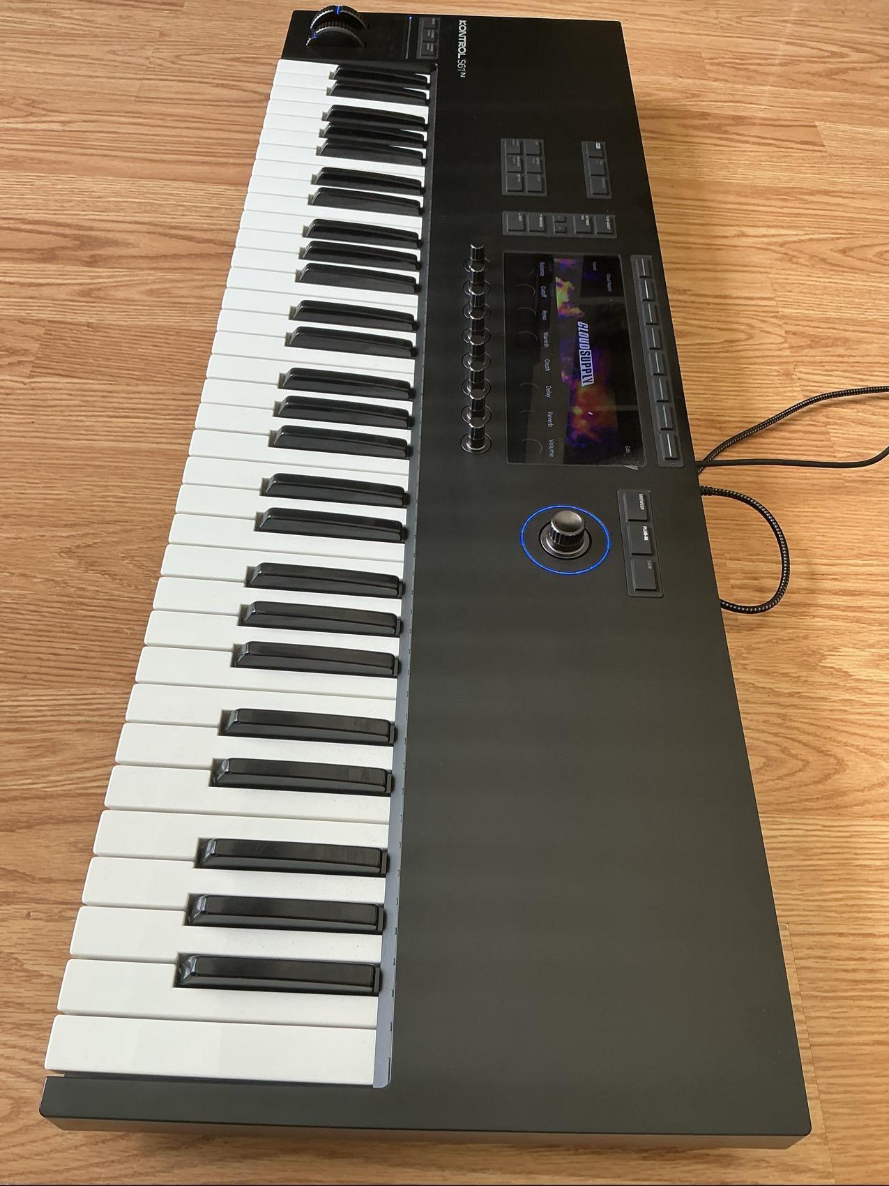 Used Native Instruments Kontrol S61 - Sweetwater's Gear Exchange