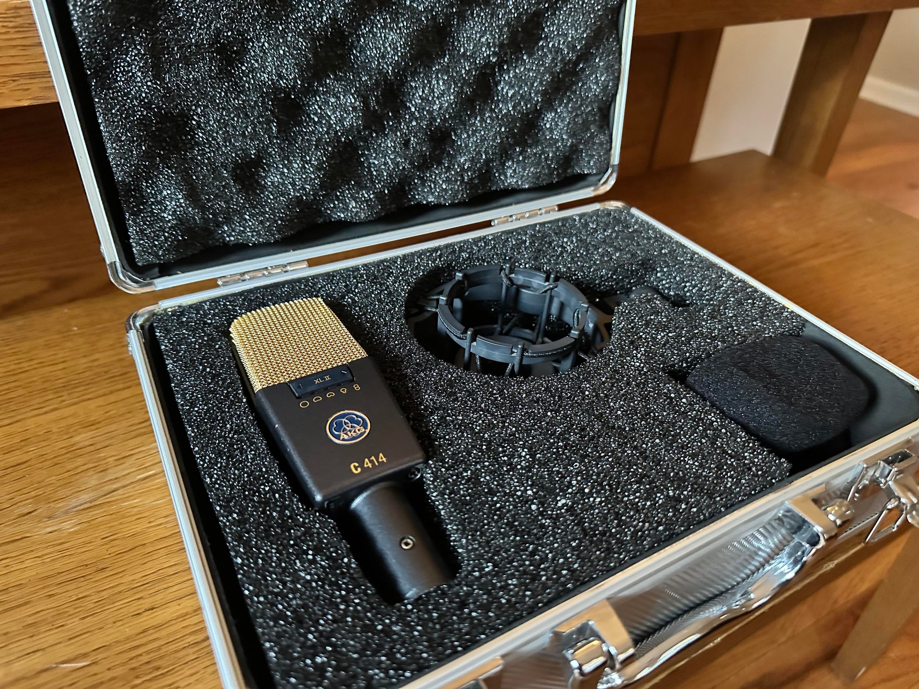 Used AKG C414 XLII Large-diaphragm - Sweetwater's Gear Exchange