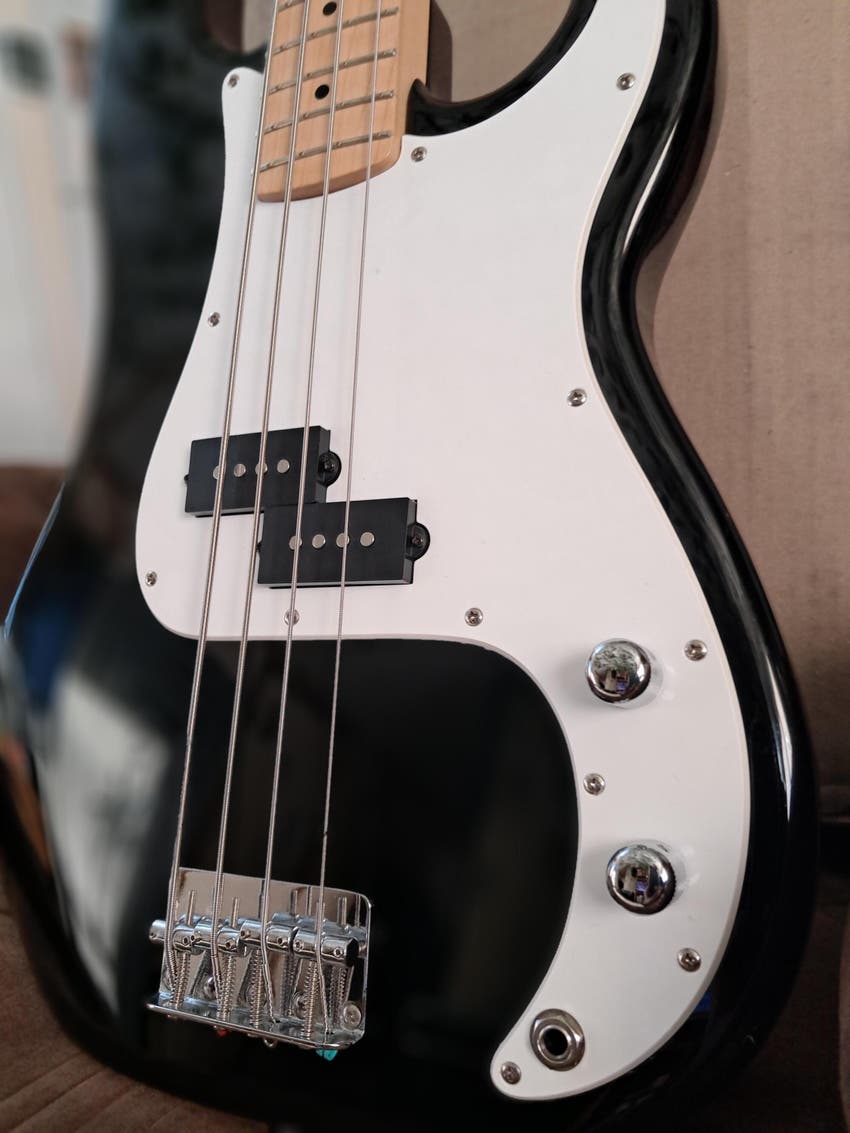 Used Fender Modified Precision Bass - Sweetwater's Gear Exchange