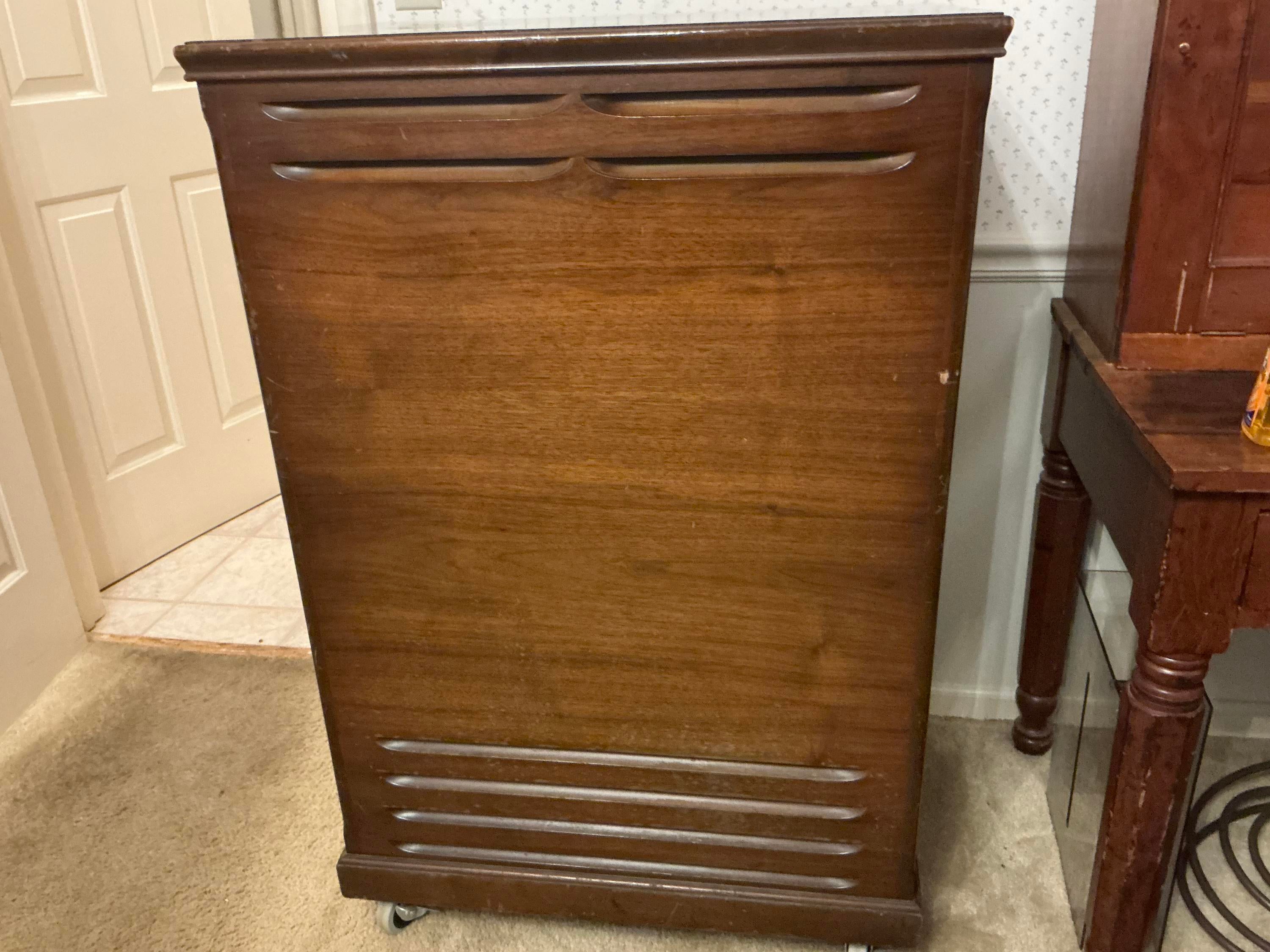 Used Leslie Model 147 w/ rotating - Sweetwater's Gear Exchange