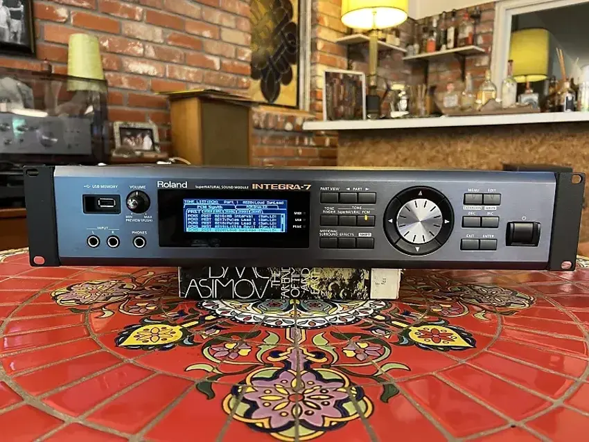 Used Roland Integra-7 SuperNatural - Sweetwater's Gear Exchange