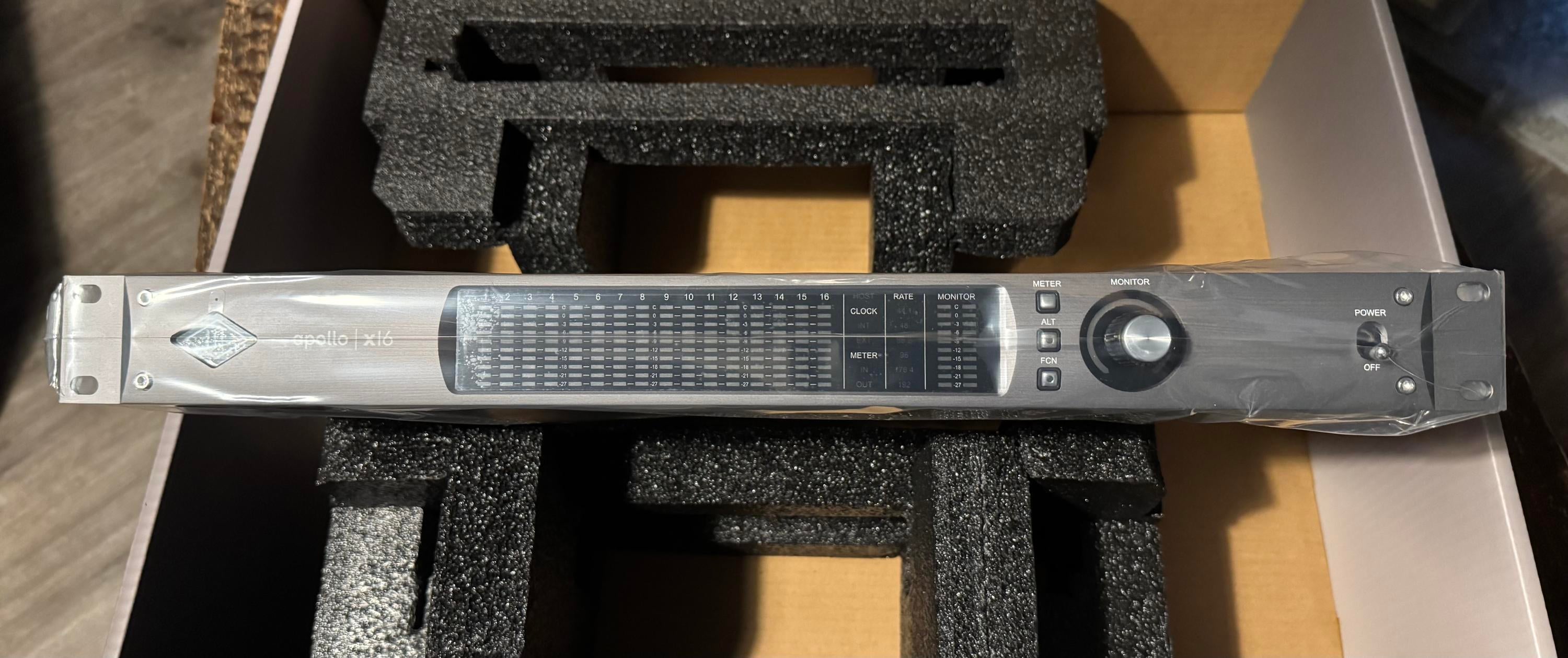 Used Universal Audio Apollo x16 - Sweetwater's Gear Exchange