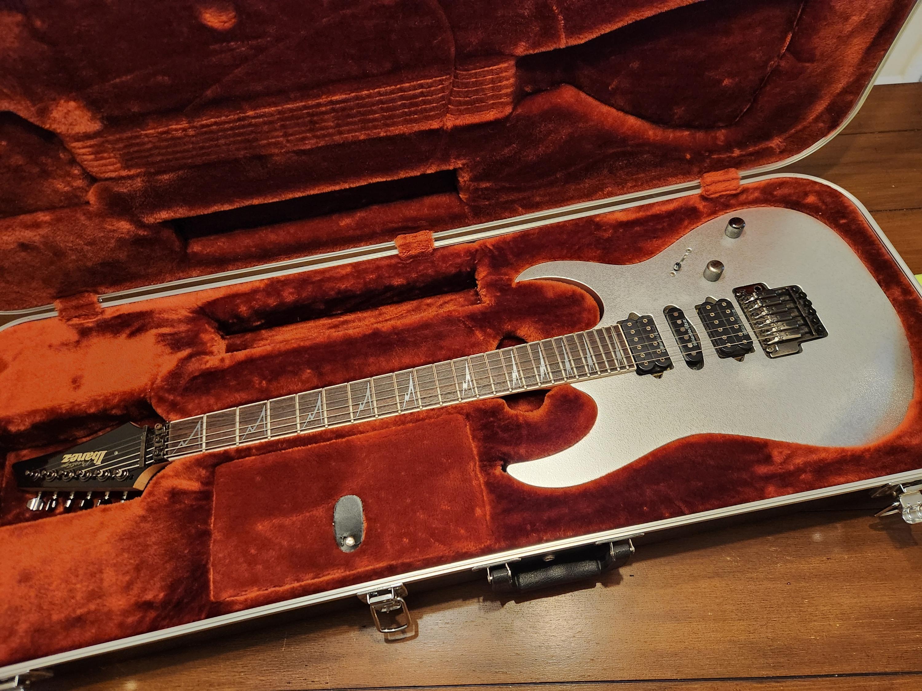 Used Ibanez RG2570E-VSL Prestige - Sweetwater's Gear Exchange