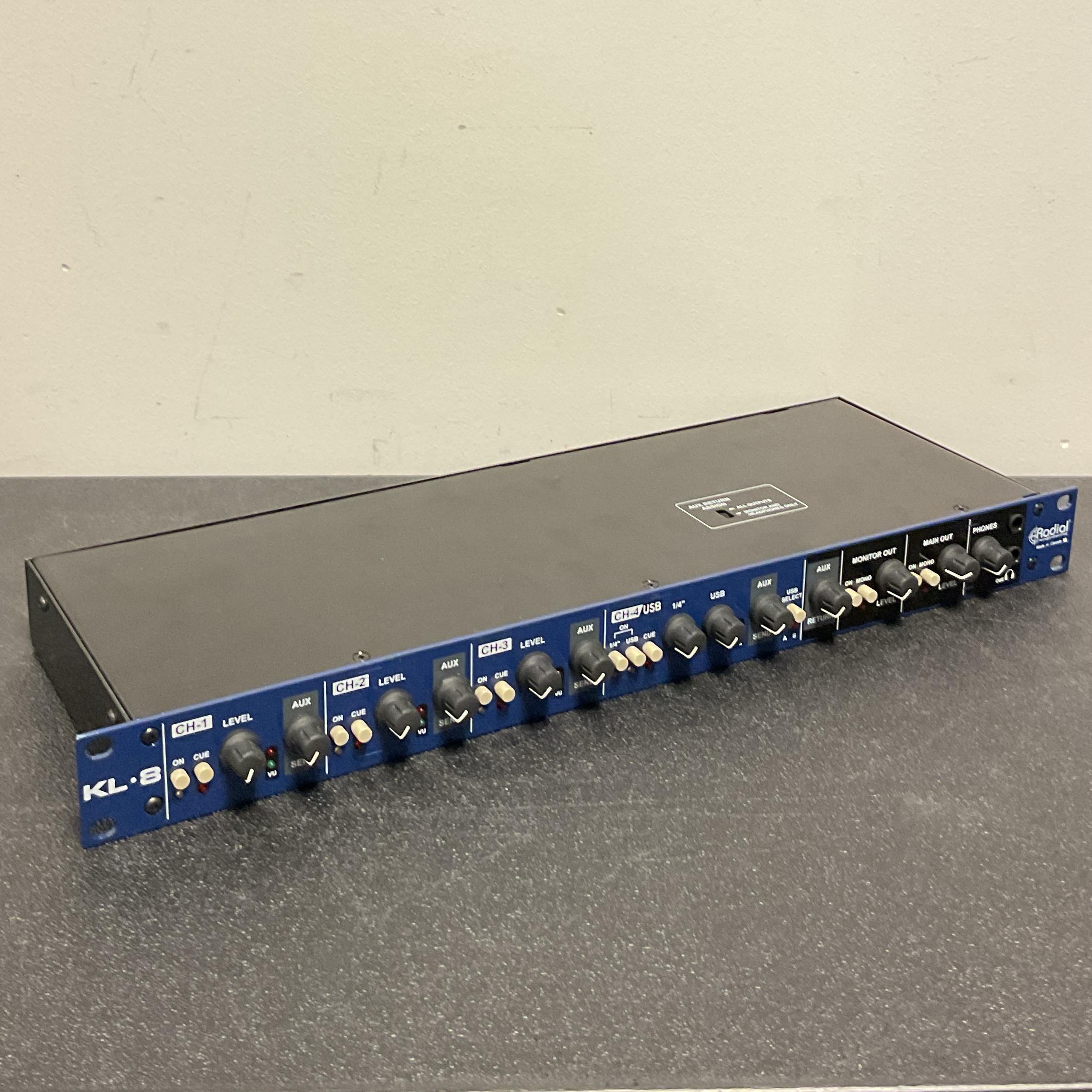 Used Radial KL-8 Rackmount Keyboard - Sweetwater's Gear Exchange