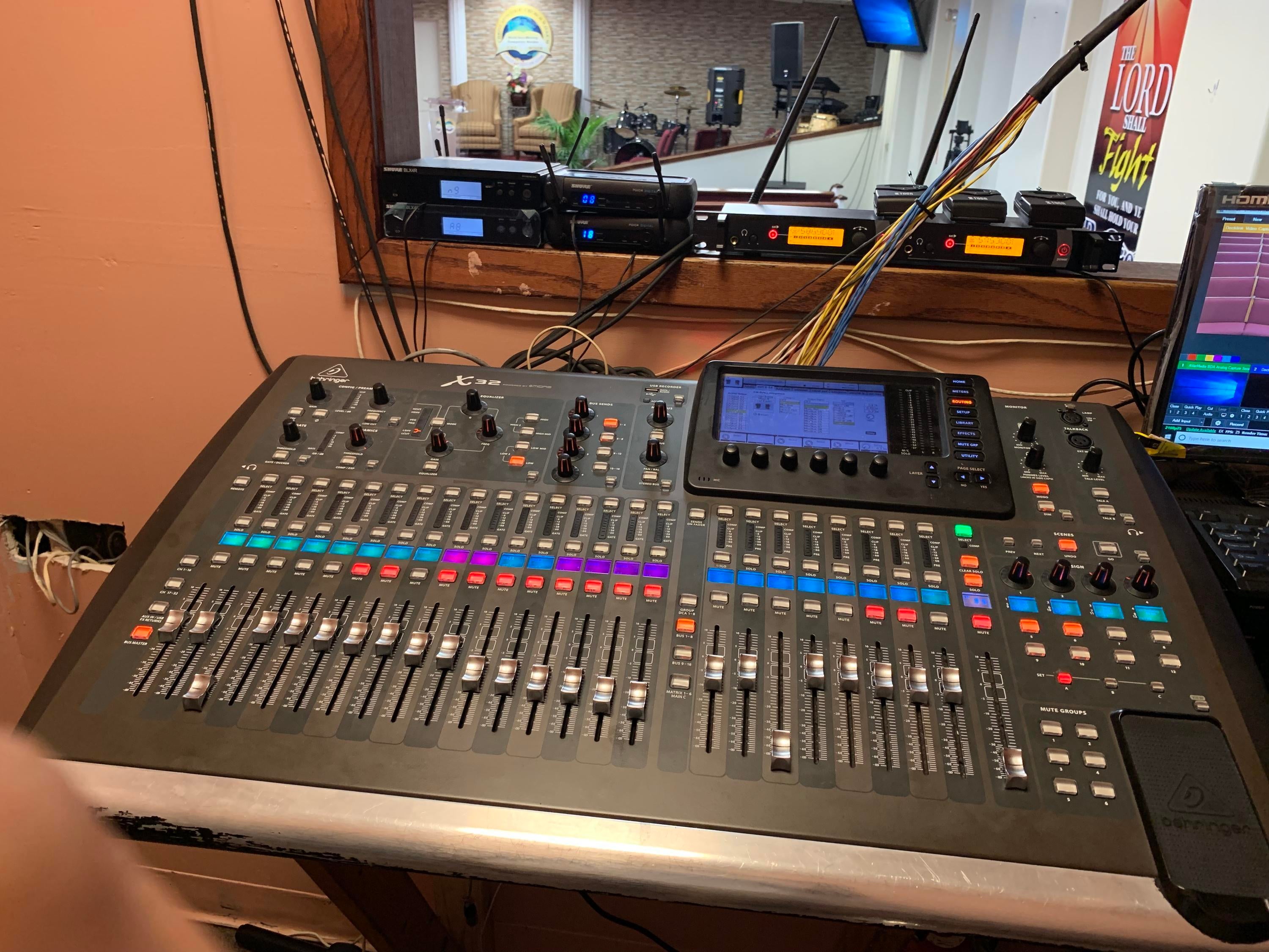 Used Behringer X32 40-channel - Sweetwater's Gear Exchange