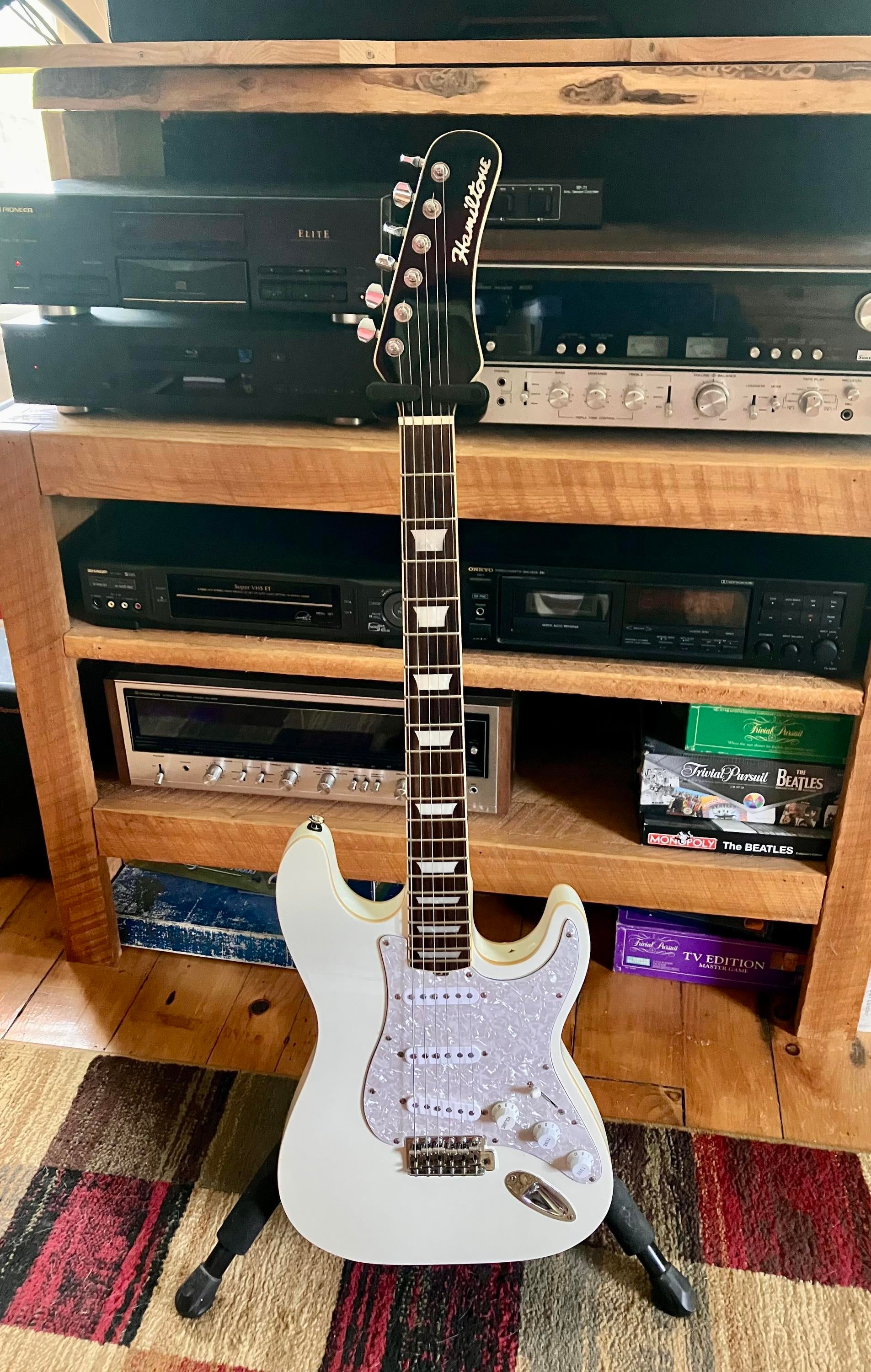 Used Hamiltone " Arctic White " Ltd - Sweetwater's Gear Exchange