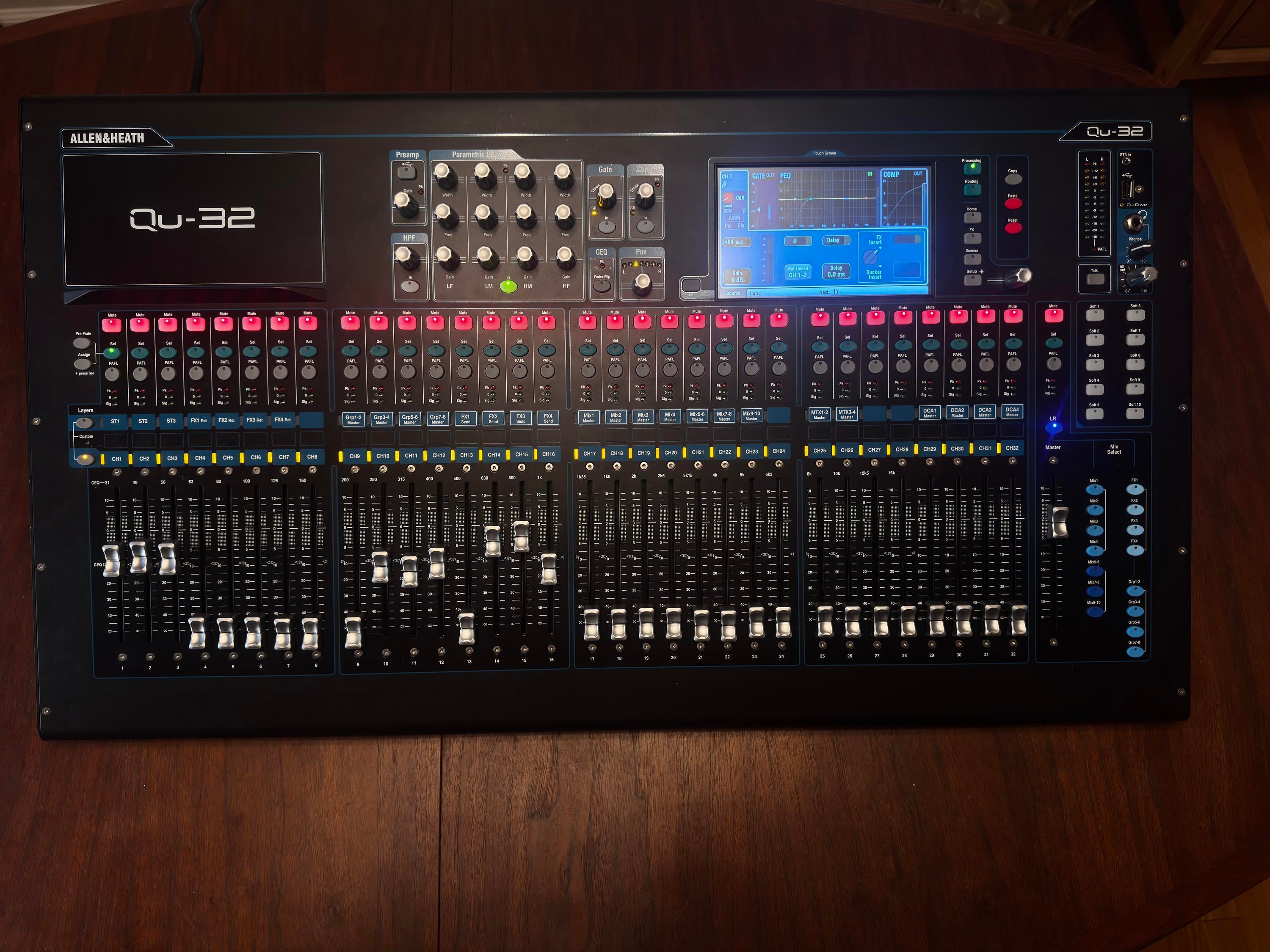 Used Allen & Heath Qu-32 32-channel - Sweetwater's Gear Exchange
