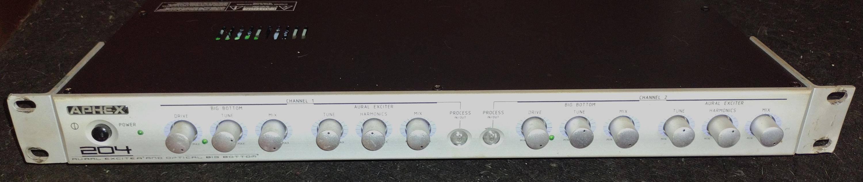 Used Aphex Model 204 Aural Exciter - Sweetwater's Gear Exchange