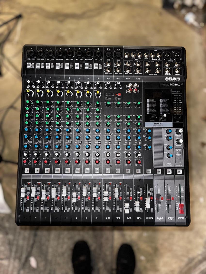 Used Yamaha MG16X CV 16-channel - Sweetwater's Gear Exchange