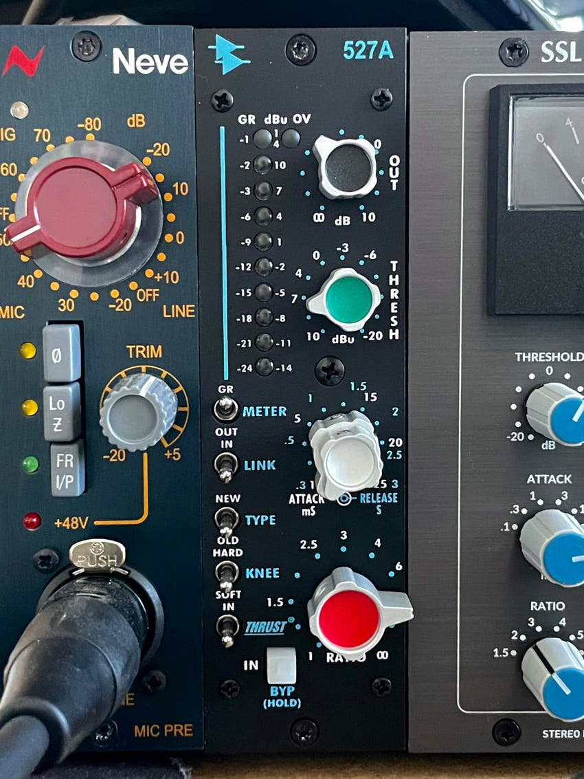 Used API 527A 500 Series Compressor/Limiter - Sweetwater's Gear Exchange