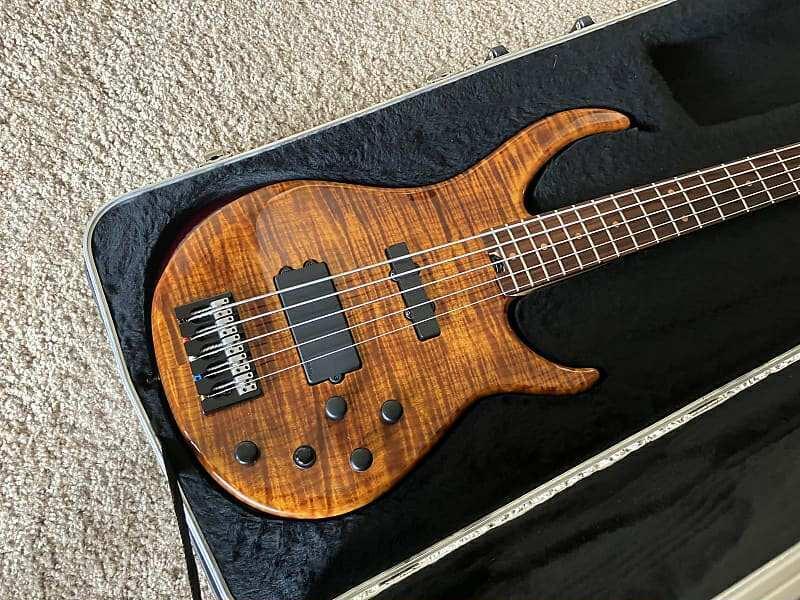 Used Peavey USA Millennium 5 - - Sweetwater's Gear Exchange