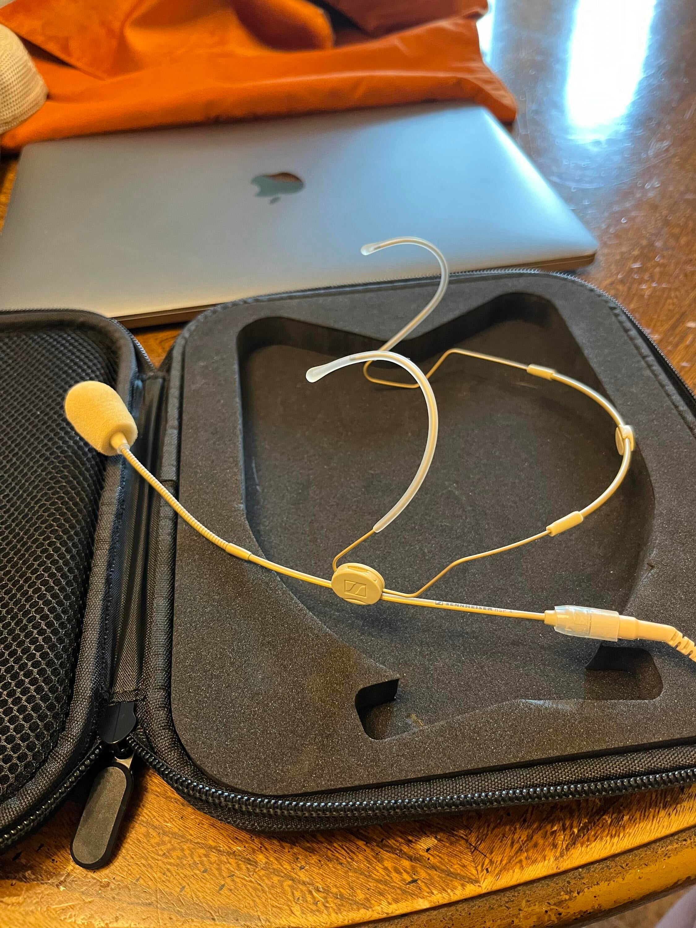 Used Sennheiser HSP 4-EW-3 Headworn - Sweetwater's Gear Exchange