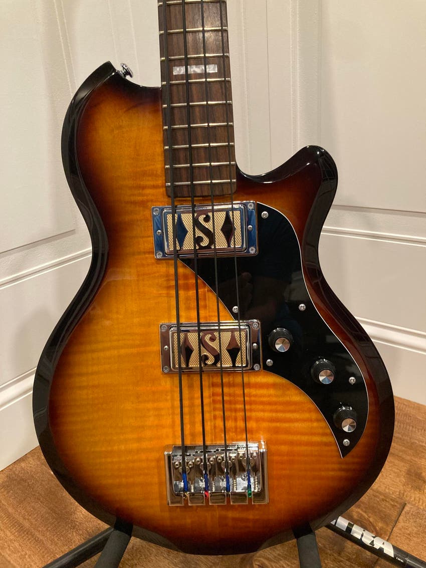 Used Supro HuntingtonII Short Scale Bass - Sweetwater's Gear Exchange