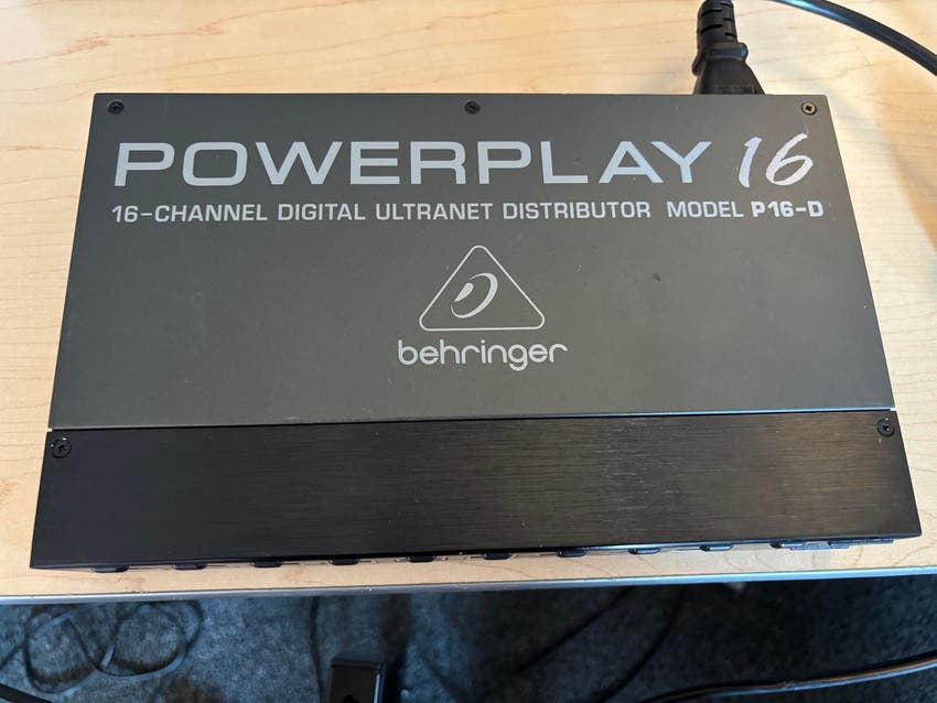Used Behringer Powerplay P16-D - Sweetwater's Gear Exchange
