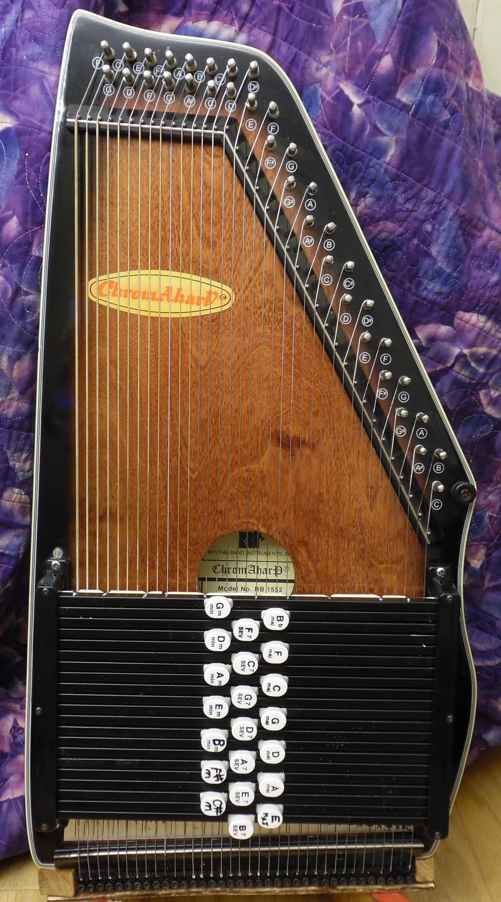 Used Chromoharp 21 Chord Autoharp - Sweetwater's Gear Exchange