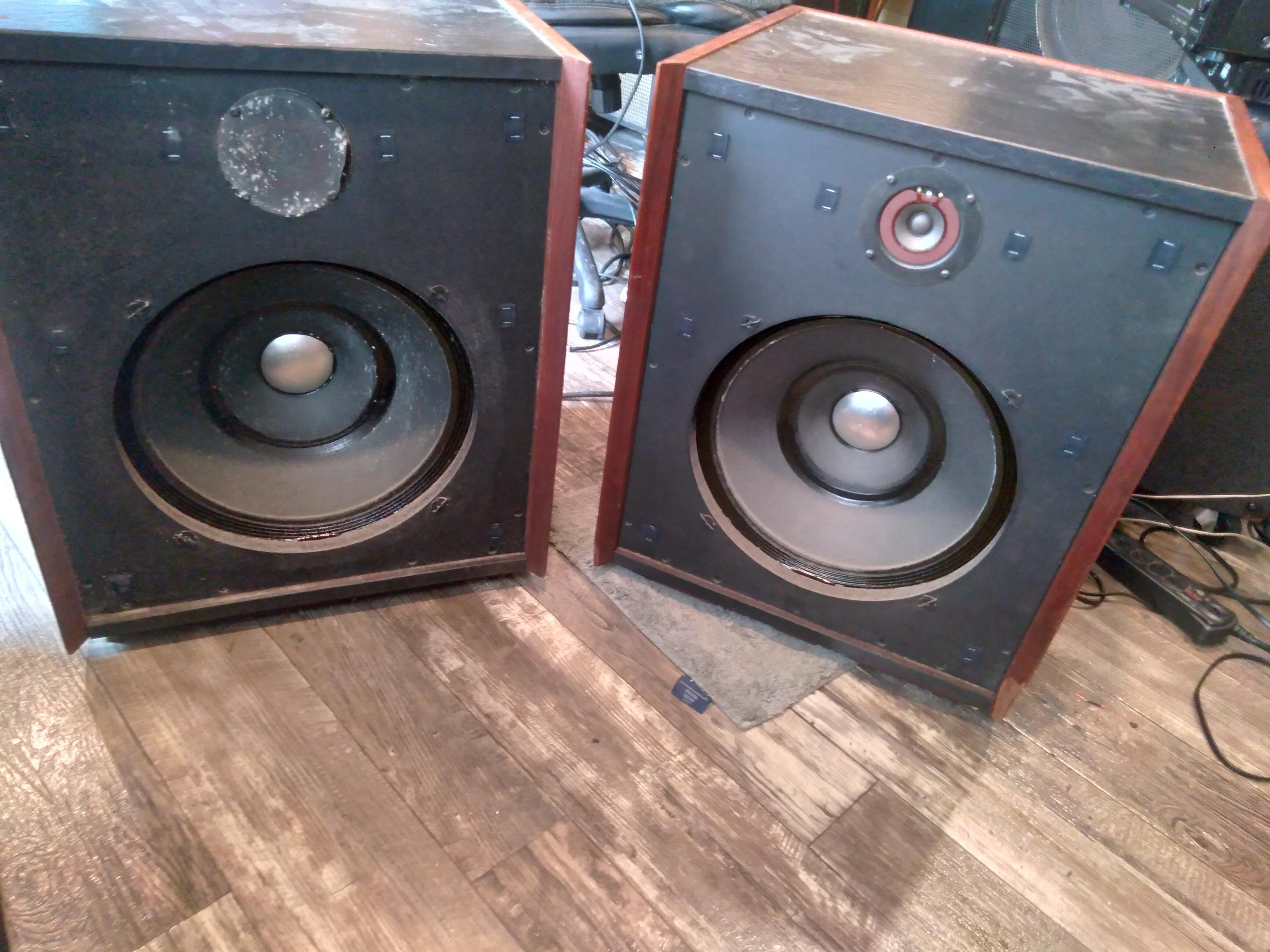 Used ALTEC 879A Altec Speakers - Sweetwater's Gear Exchange