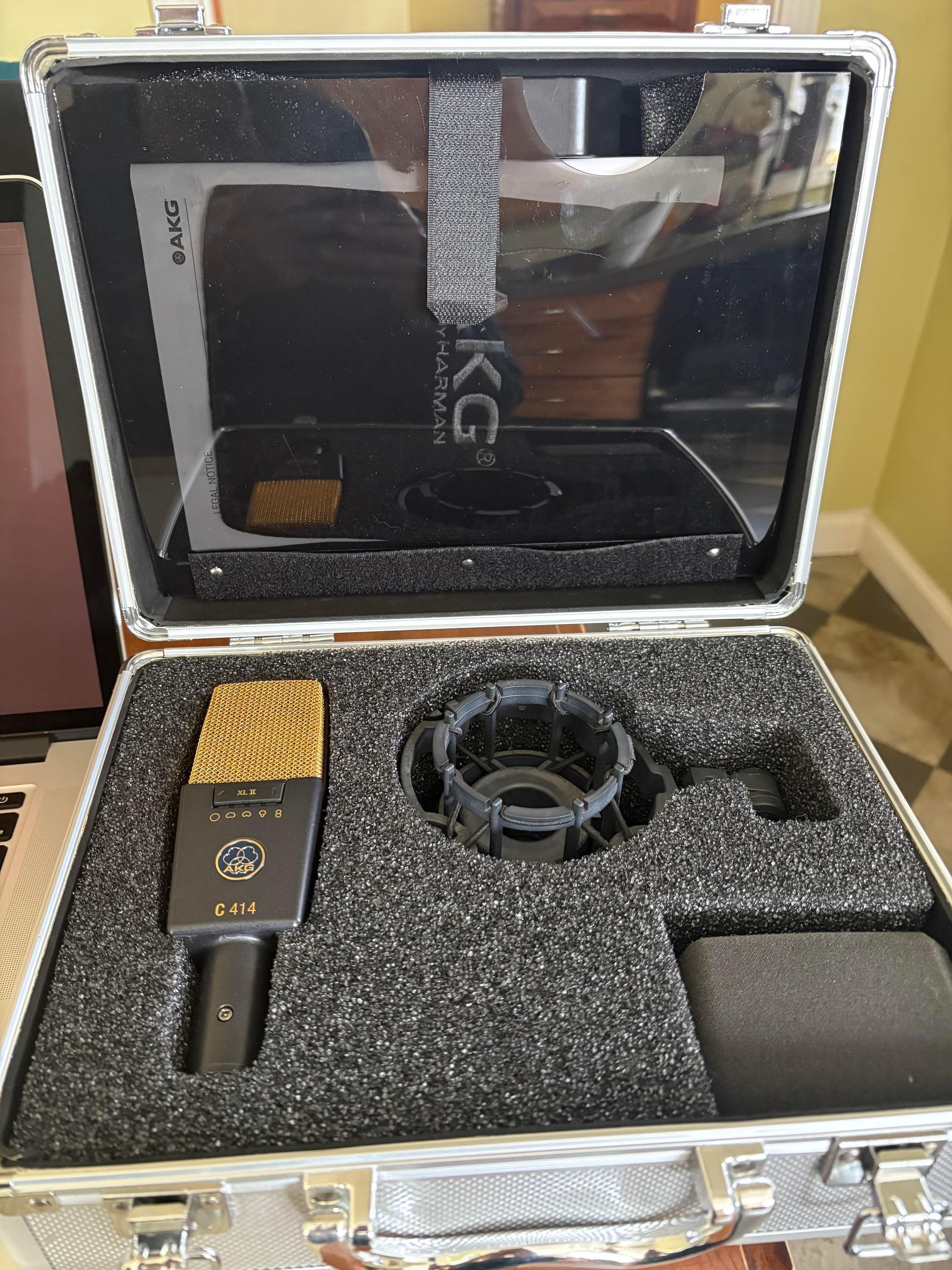 Used AKG C414 XLII Large-diaphragm - Sweetwater's Gear Exchange