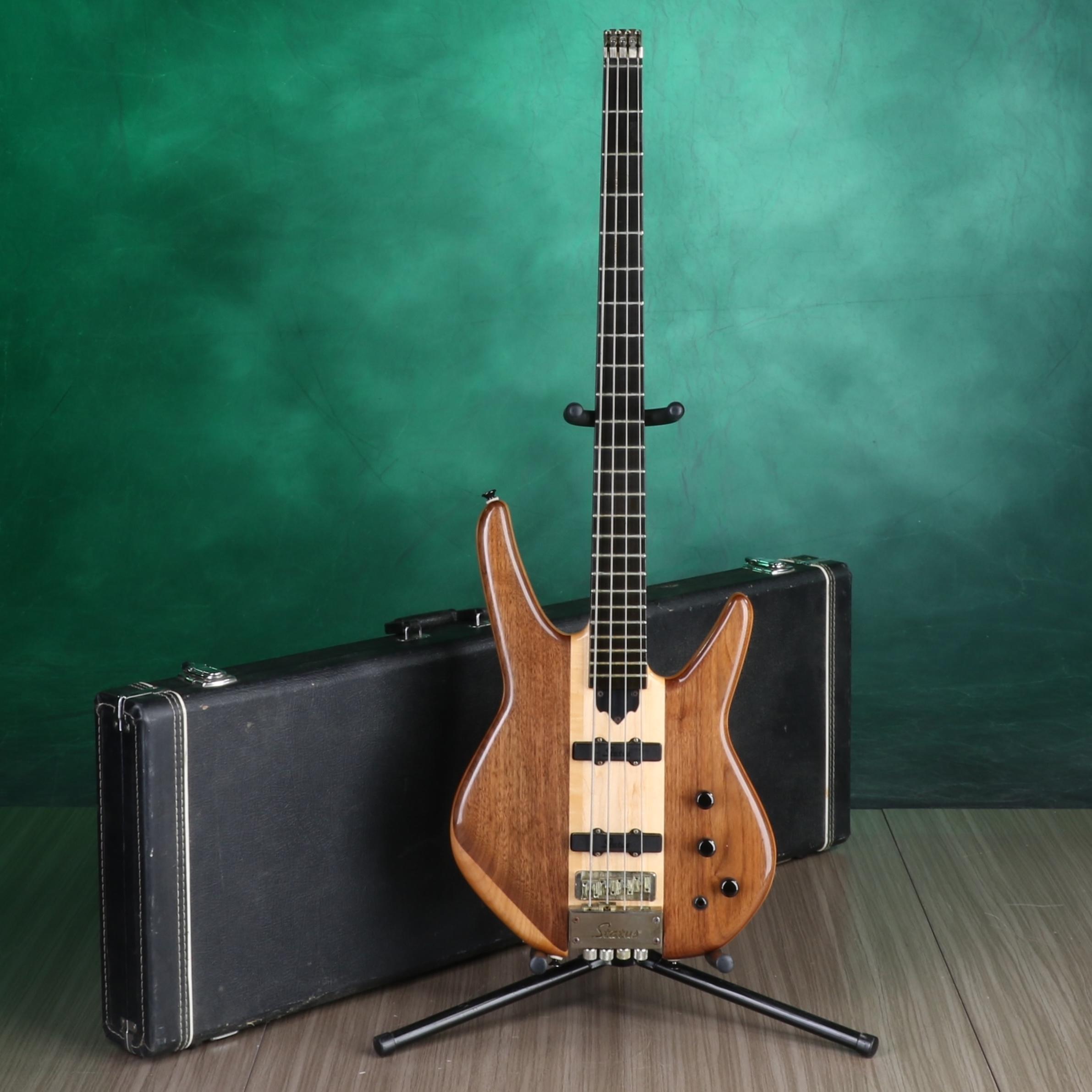 Used Status S2 Classic Headless - Sweetwater's Gear Exchange