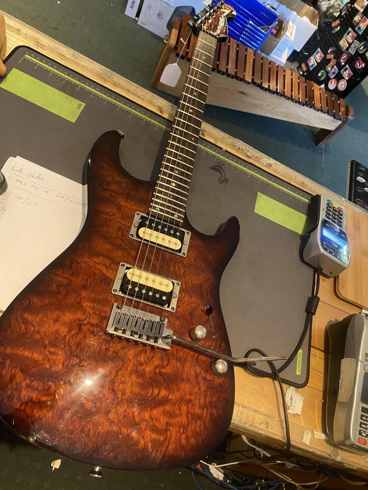 Used Fender Showmaster Electric - Sweetwater's Gear Exchange