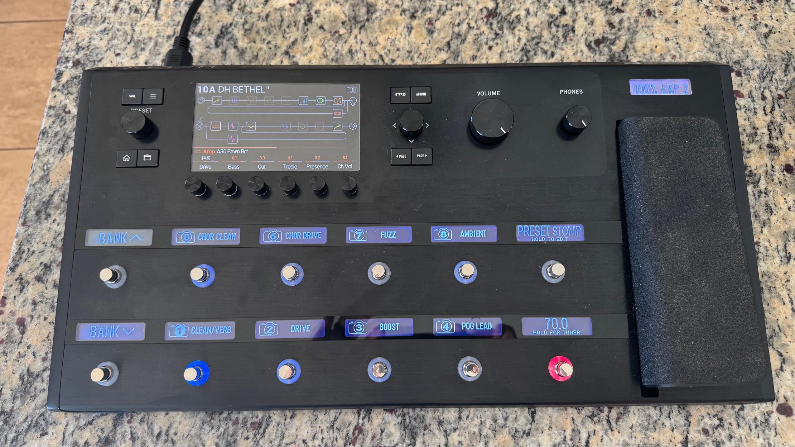 Used Line 6 Helix Floor + Official - Sweetwater's Gear Exchange