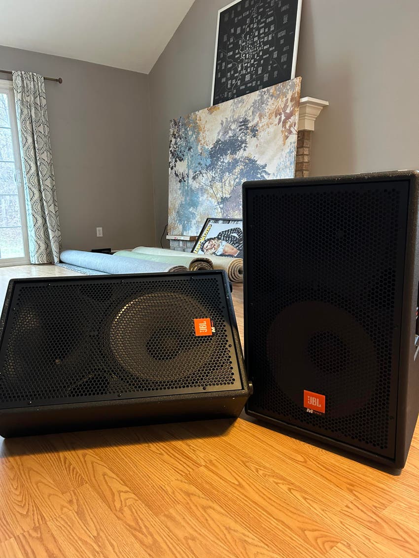 Used JBL MP415 PA Speakers - Sweetwater's Gear Exchange