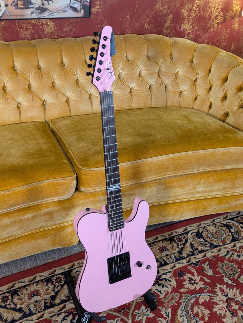 Used Schecter Machine Gun Kelly - Sweetwater's Gear Exchange