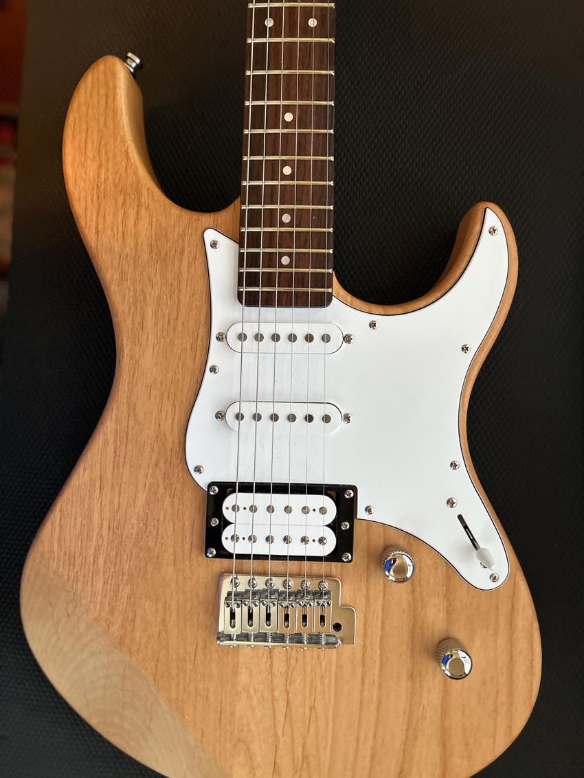 Used Yamaha PAC112V Pacifica - Sweetwater's Gear Exchange