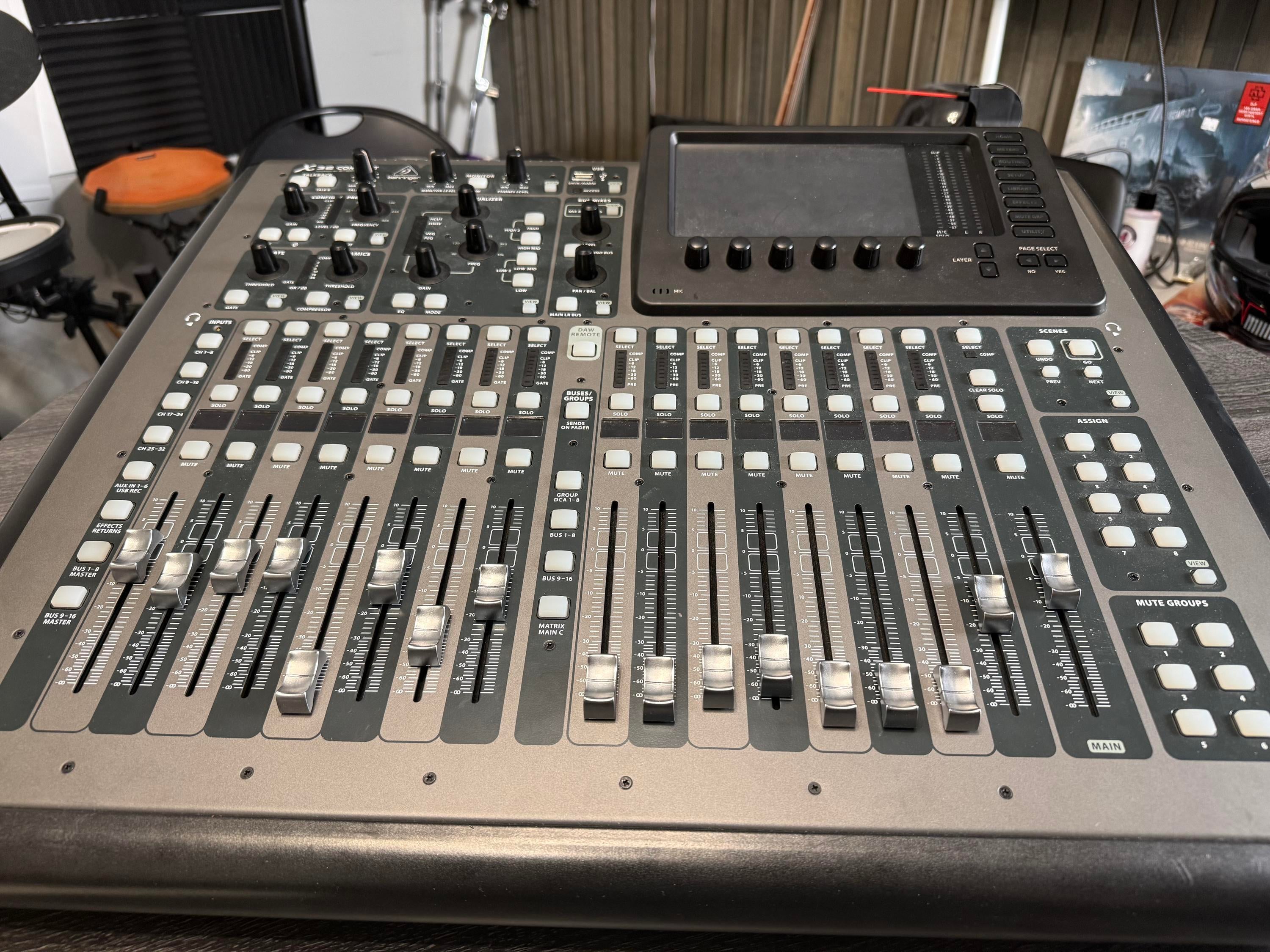Used Behringer X32 Compact - Sweetwater's Gear Exchange