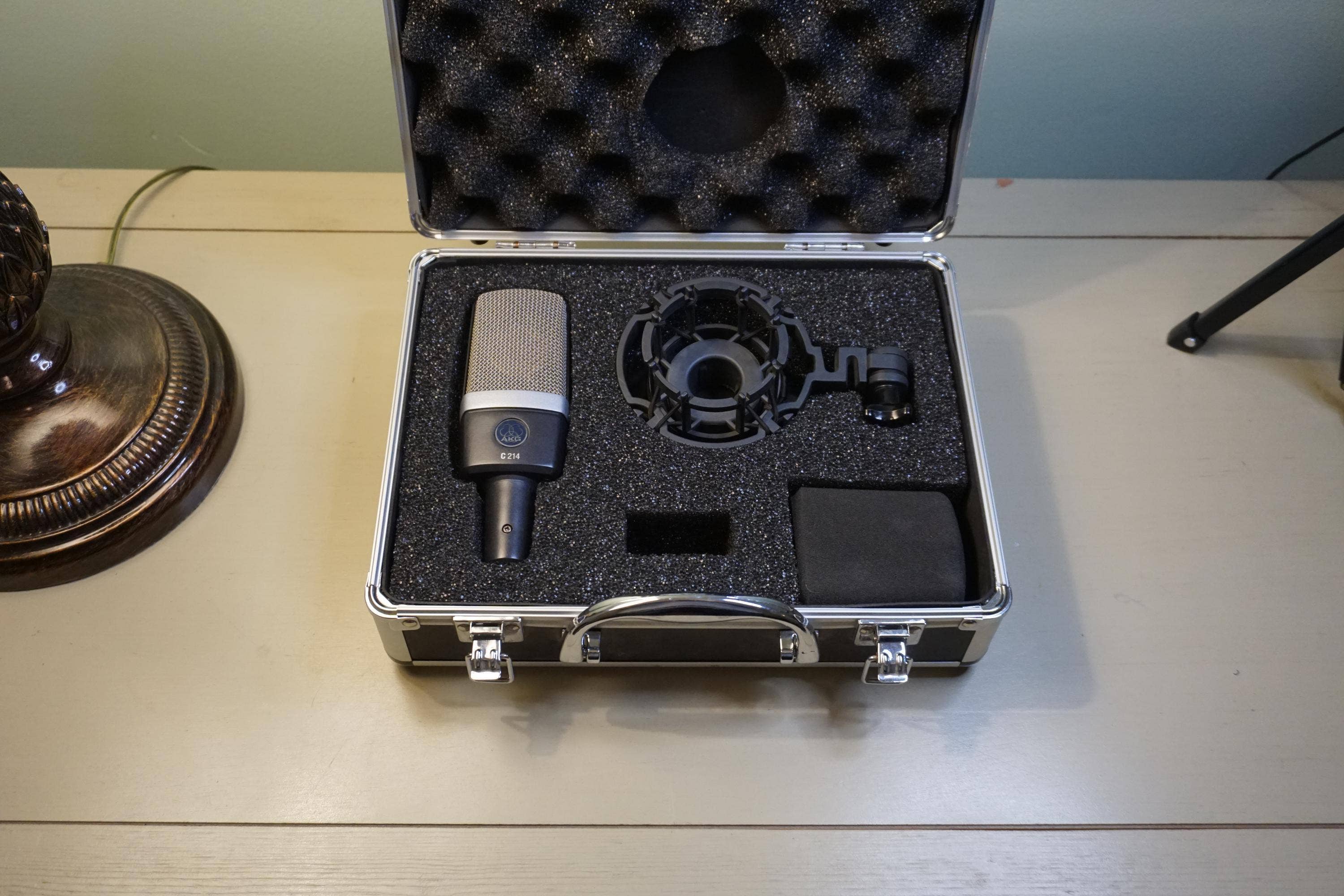 Used AKG C214 Large-diaphragm Condenser Microphone | Sweetwater Gear ...