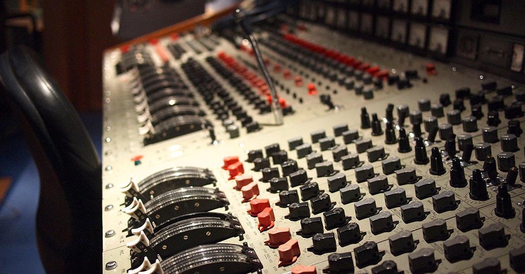 4 Decades of Iconic Consoles - InSync