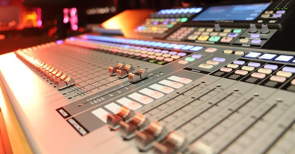 Sound Advice: 8 Essential Live Sound Tips for Beginners - InSync