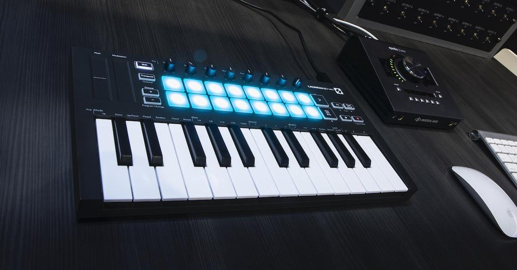 8 Best MIDI Controllers for Home Studios - InSync