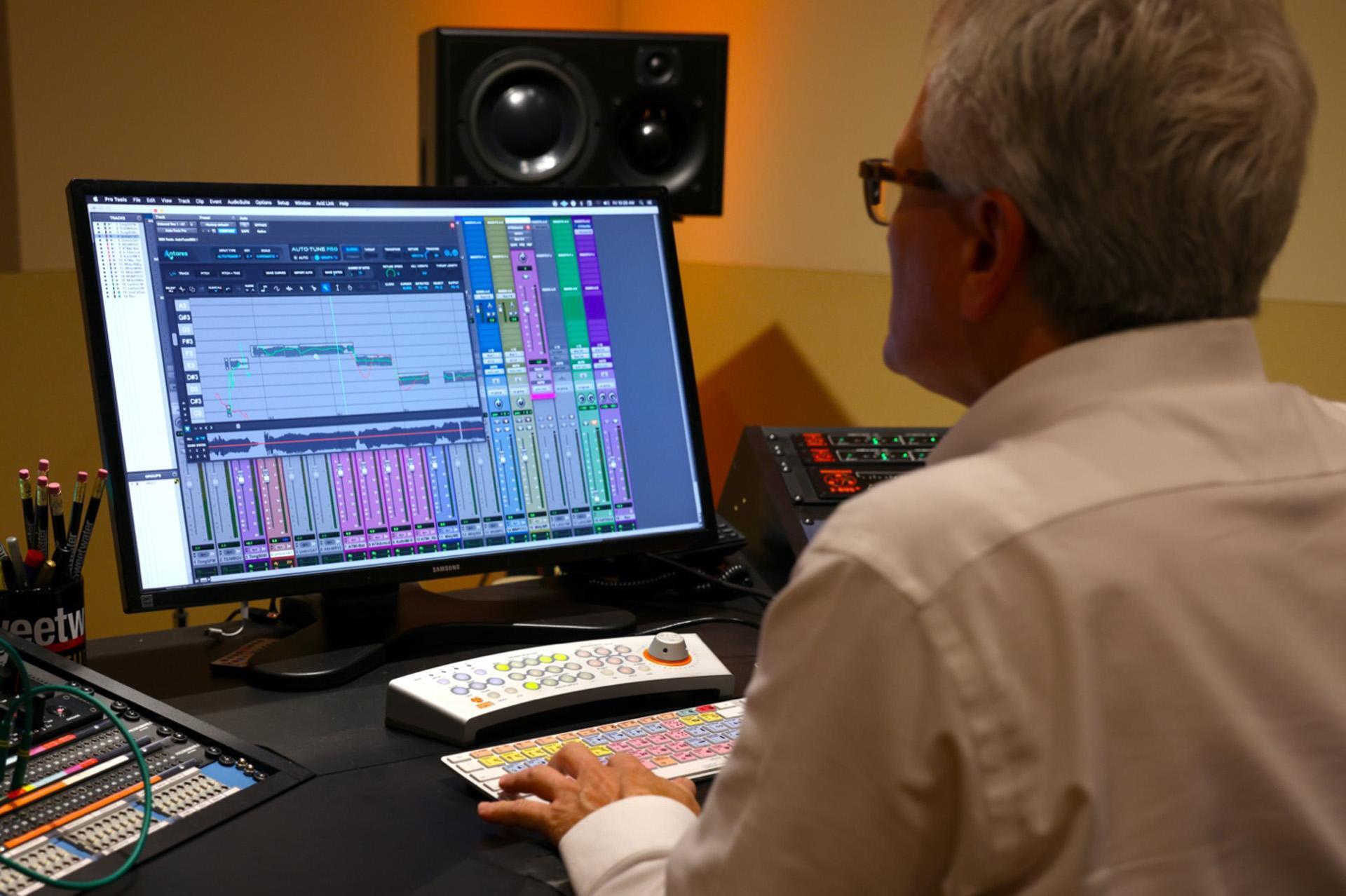 Auto-Tune vs. Melodyne – Which Is Better? Take a Listen - InSync