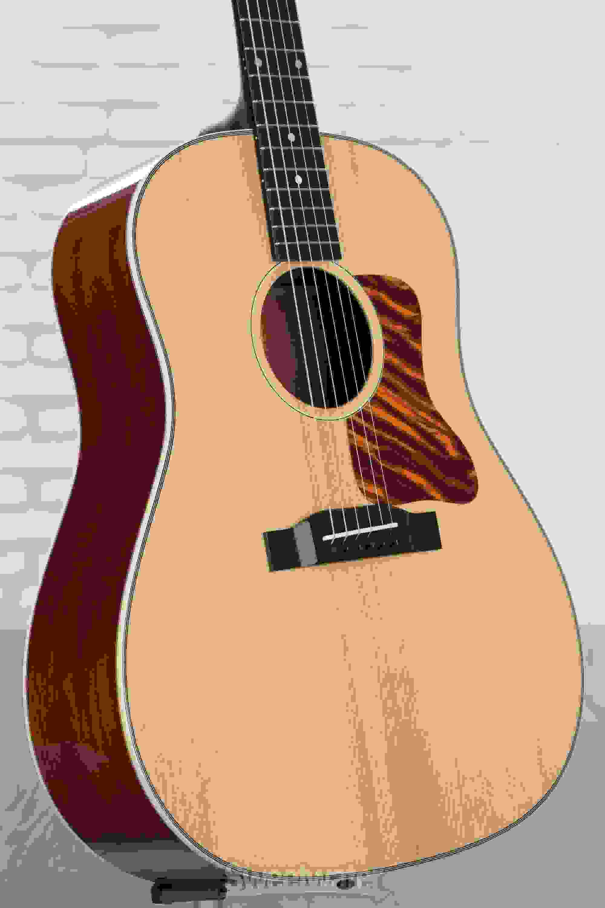 Eastman Guitars E6SS-TC Slope Shoulder Dreadnought Acoustic Guitar ...