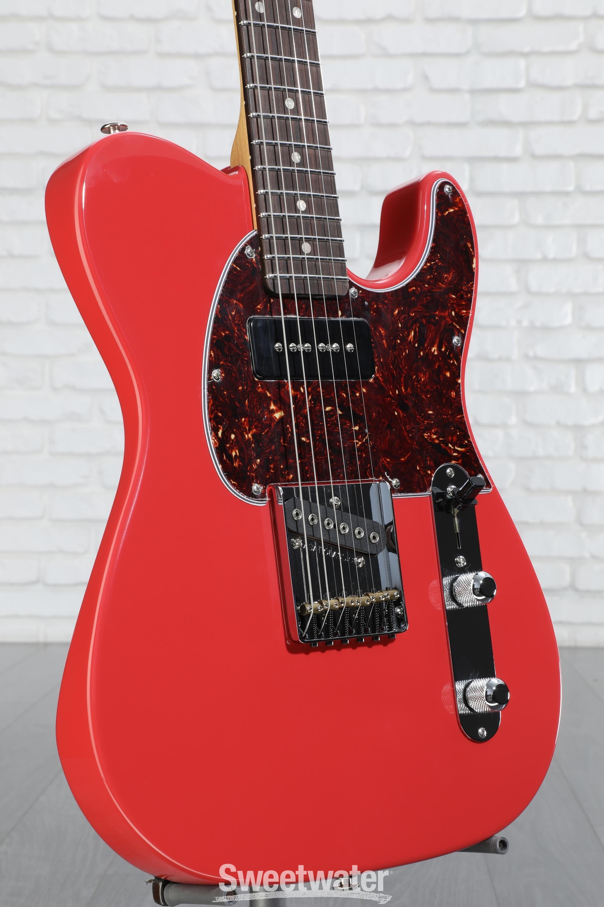 G&L Fullerton Deluxe ASAT Classic Bluesboy P90 - Fiesta Red, Sweetwater ...
