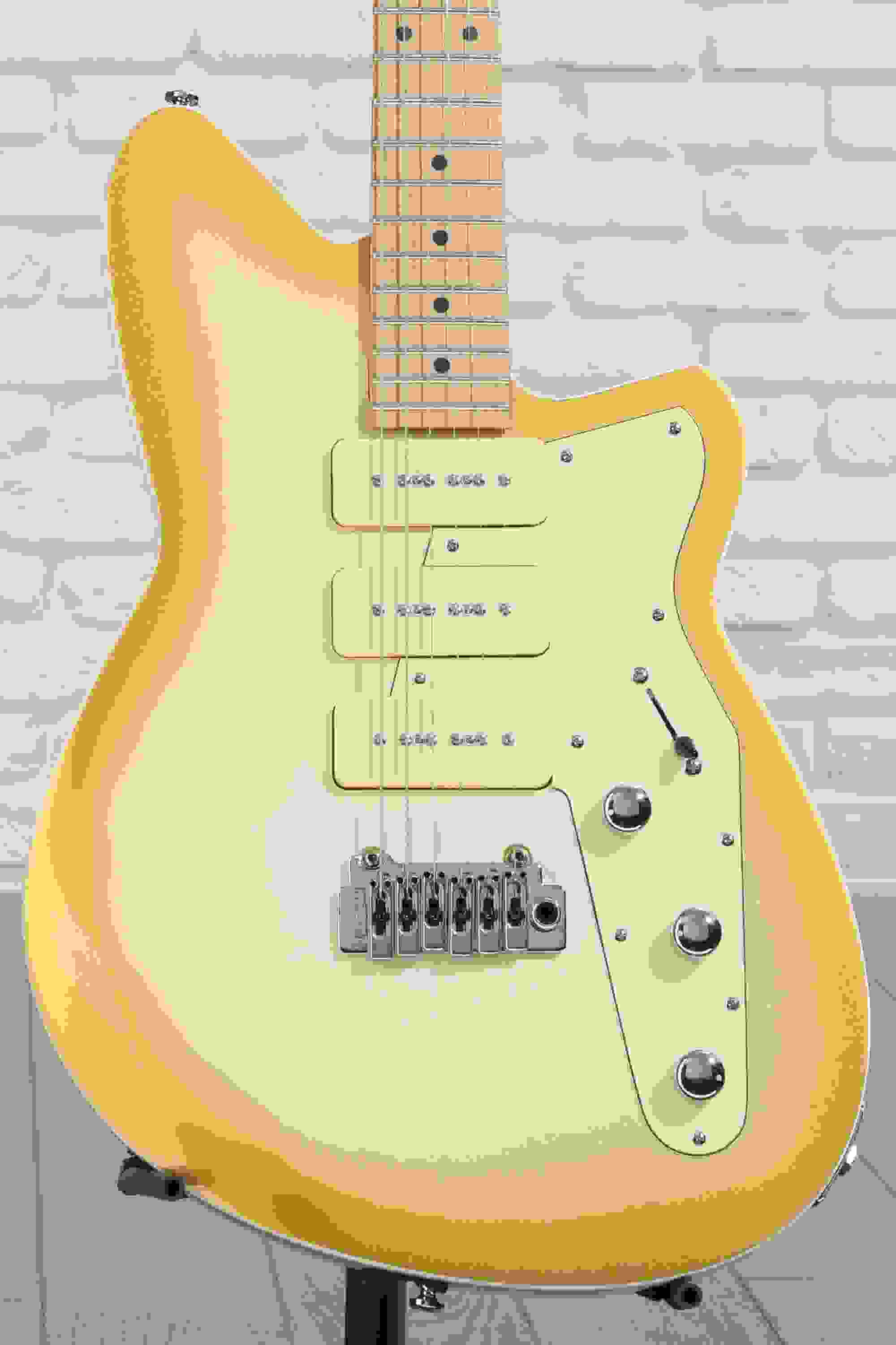 Reverend Jetstream 390 Solidbody Electric Guitar - Venetian Pearl ...