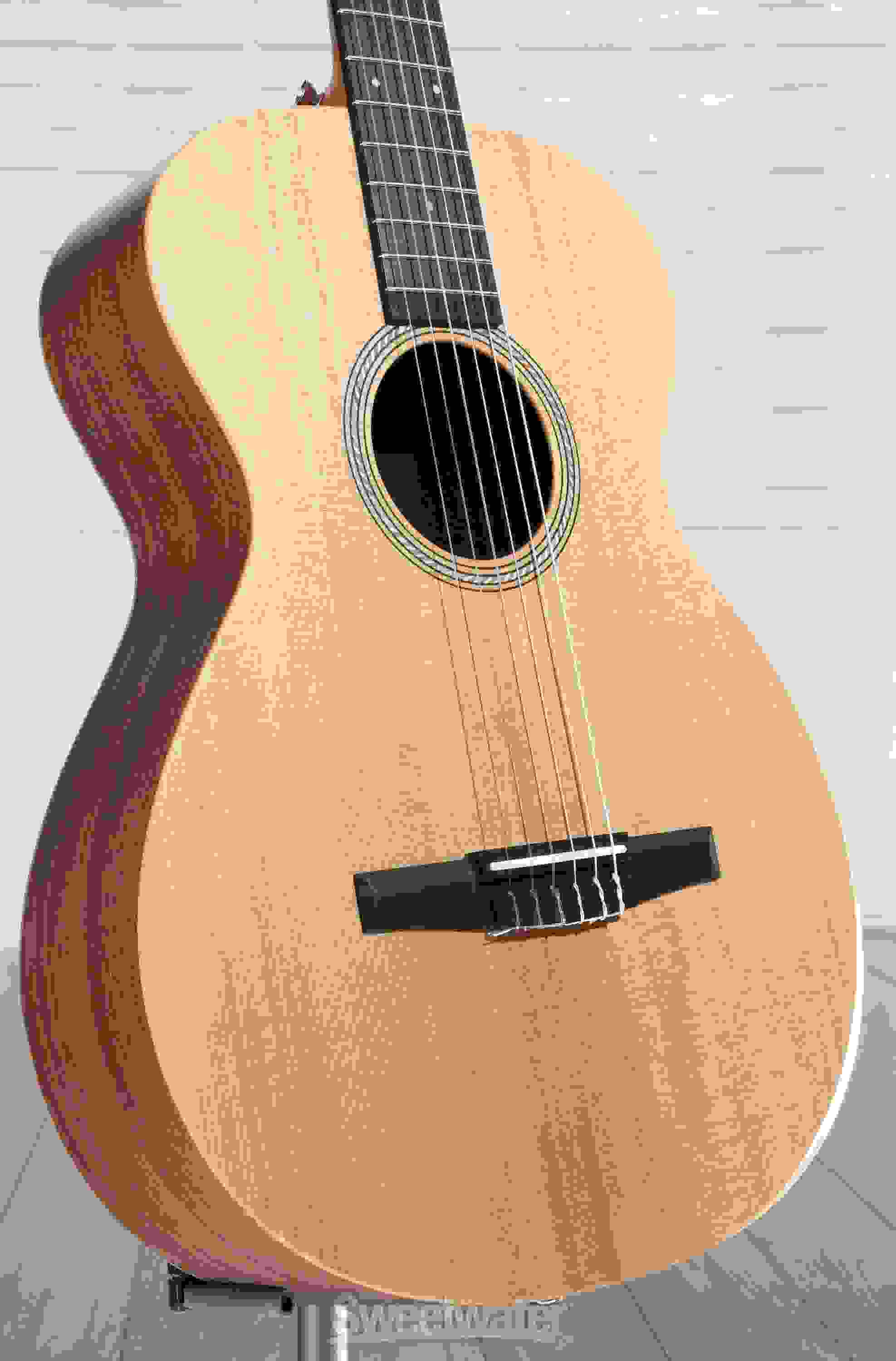 Taylor Academy 12e-N Left-handed Nylon-string Acoustic-electric Guitar ...