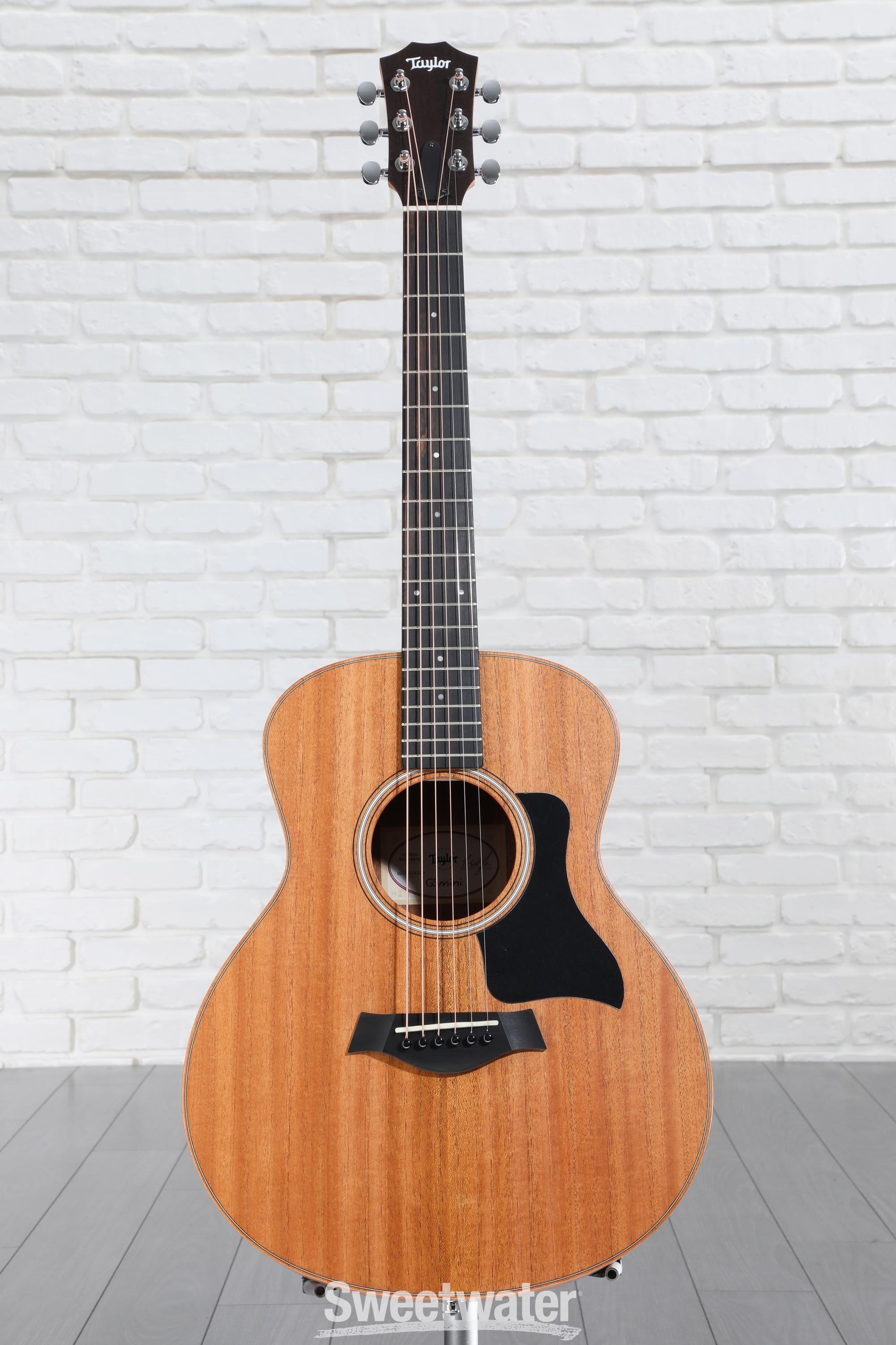 Taylor GS Mini Mahogany Acoustic Guitar - Natural with Black Pickguard ...