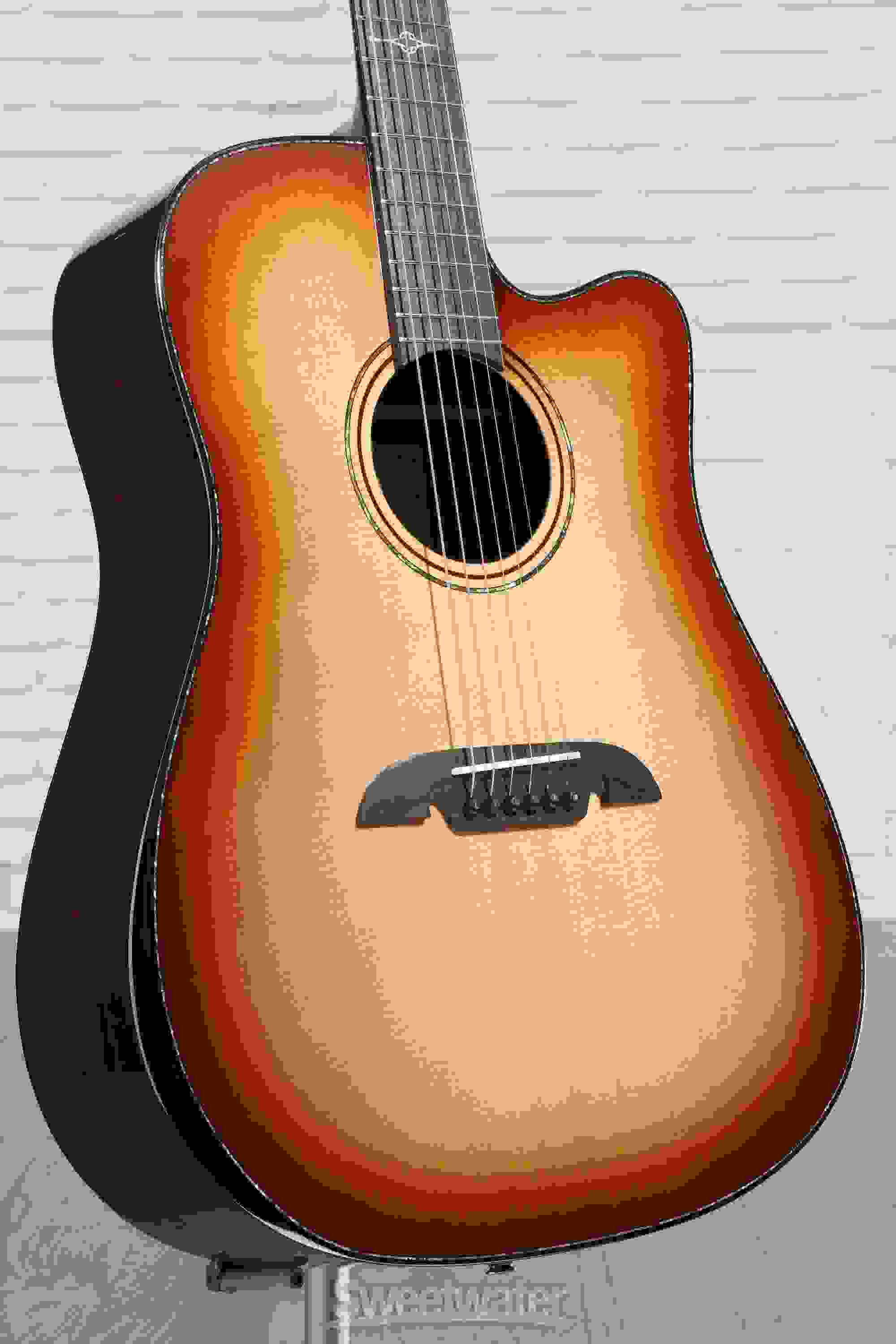 Alvarez MD70ce Custom Masterworks Series Acoustic-electric Guitar ...