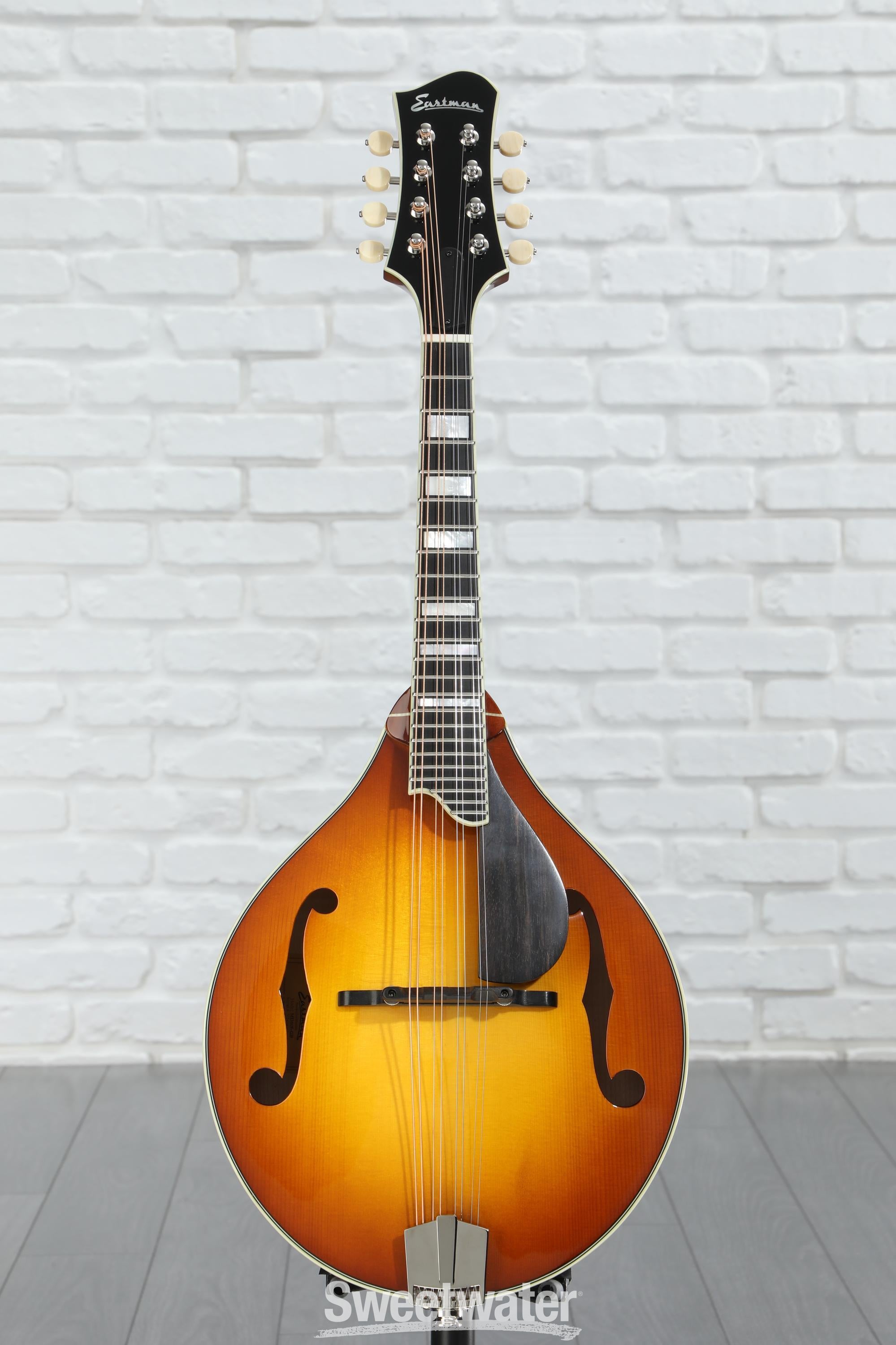 Eastman Guitars MD605 A-style Acoustic-electric Mandolin - Goldburst ...