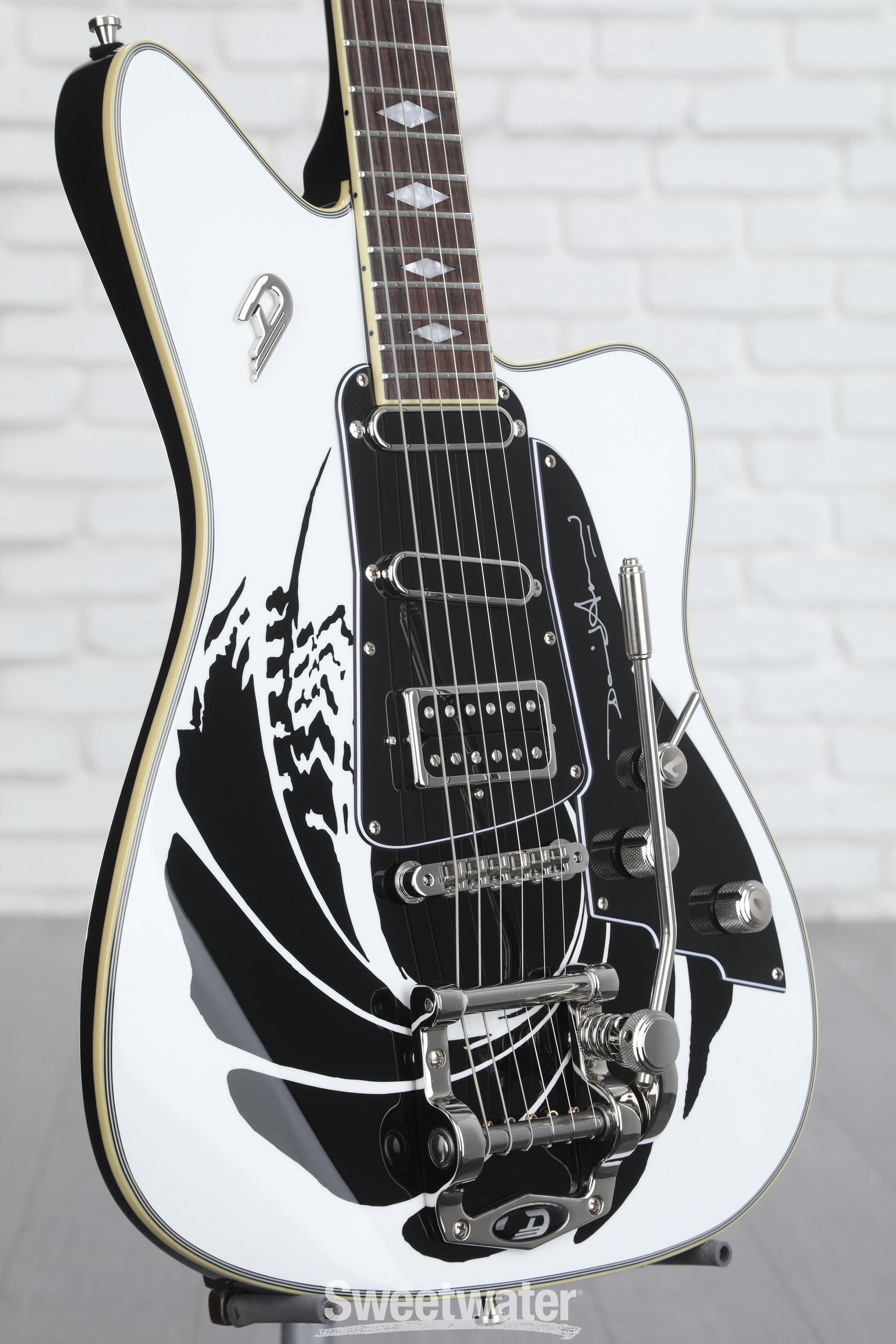Duesenberg Alliance 007 James Bond/David Arnold Electric Guitar ...