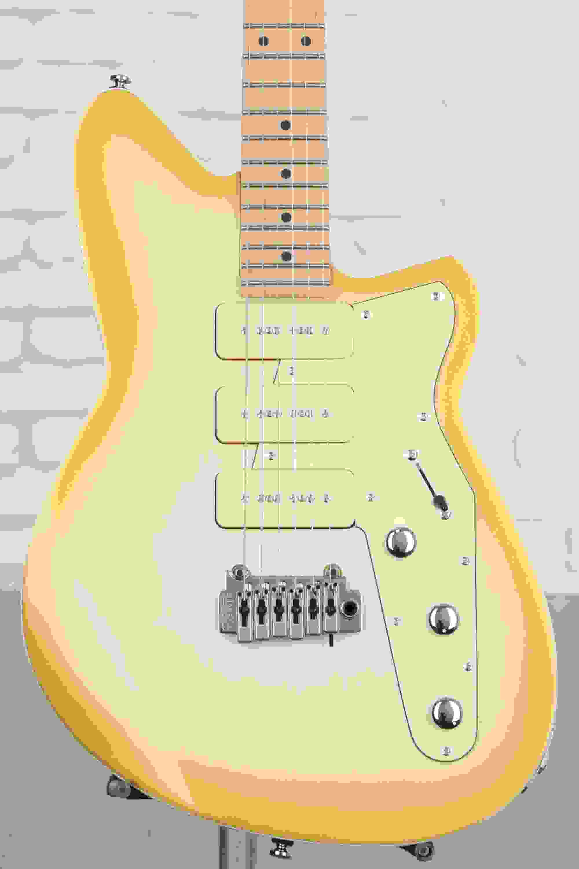 Reverend Jetstream 390 Solidbody Electric Guitar - Venetian Pearl ...