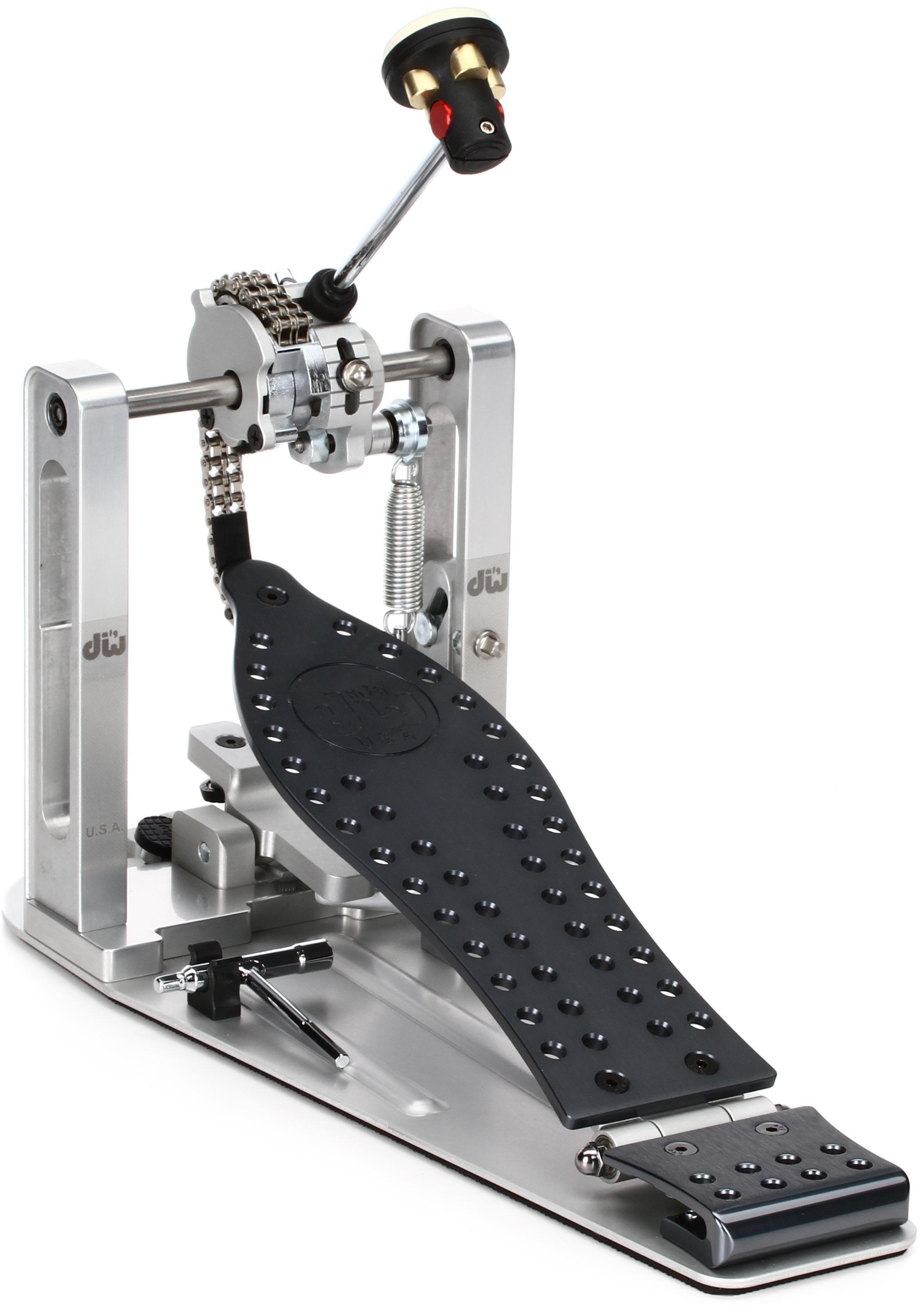 DW DWCPMCDGR MCD Machined Chain Drive Single Bass Drum Pedal - Gun Metal | Sweetwater