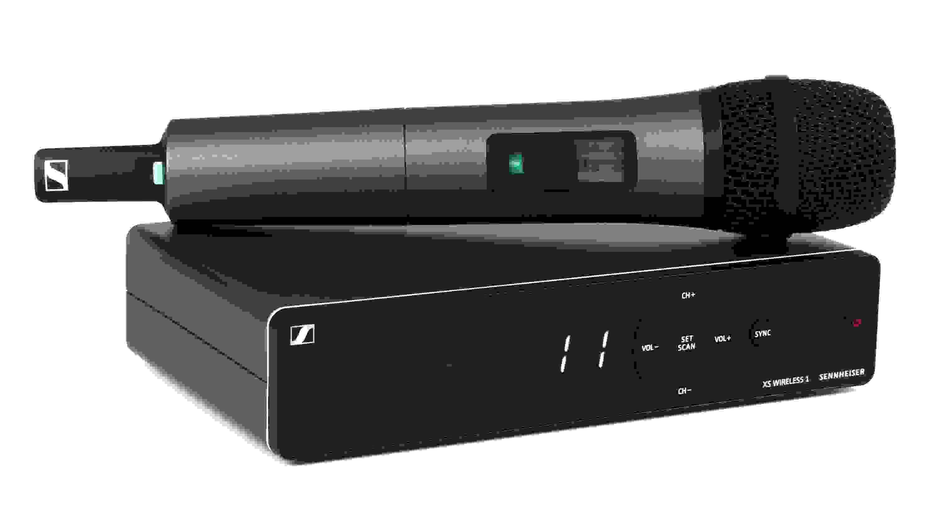 Sennheiser XSW 1-835 Wireless Handheld Microphone System - A Range ...