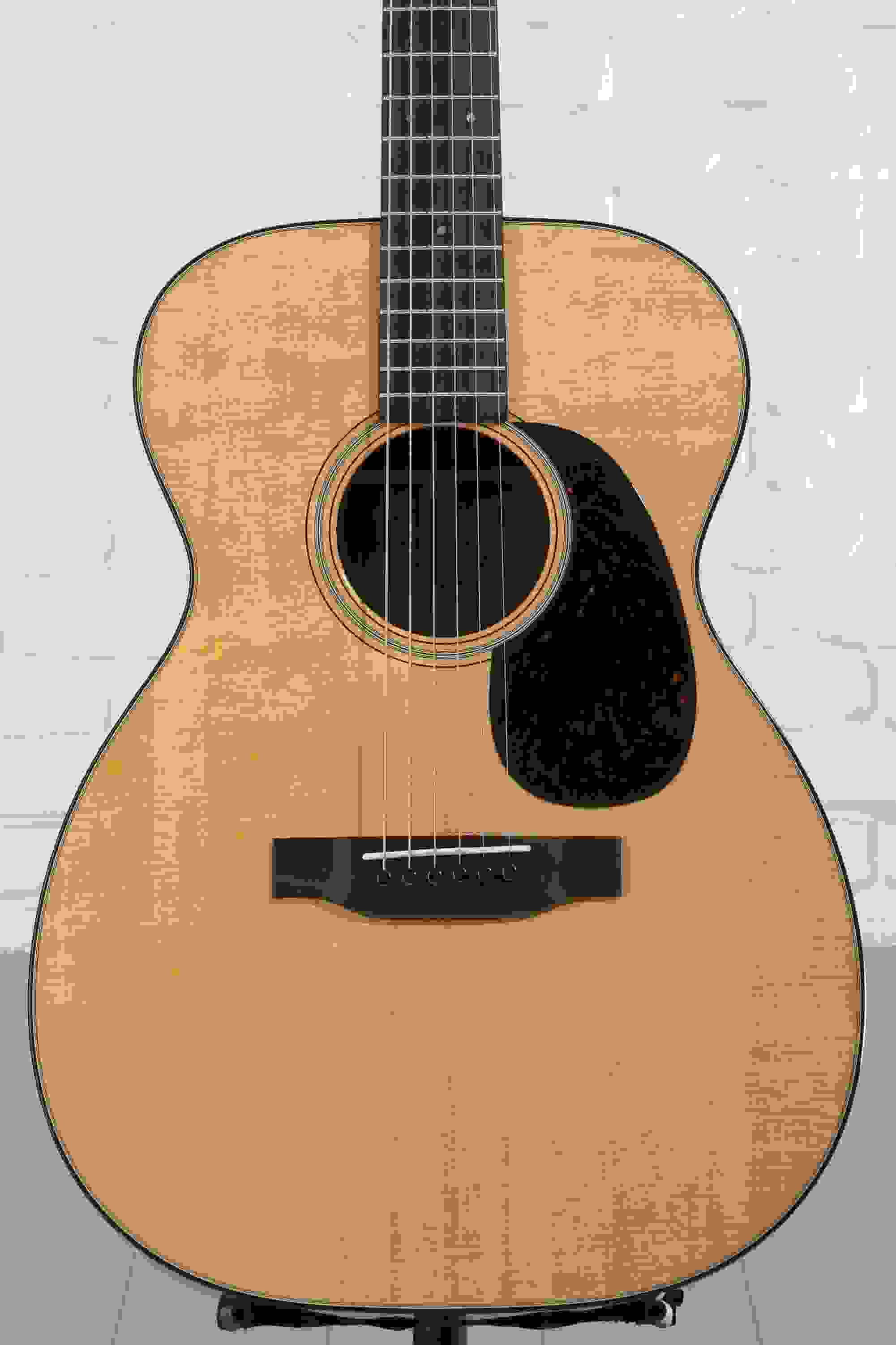 Martin 00-18 Standard Series Acoustic Guitar - Natural Aging Toner ...