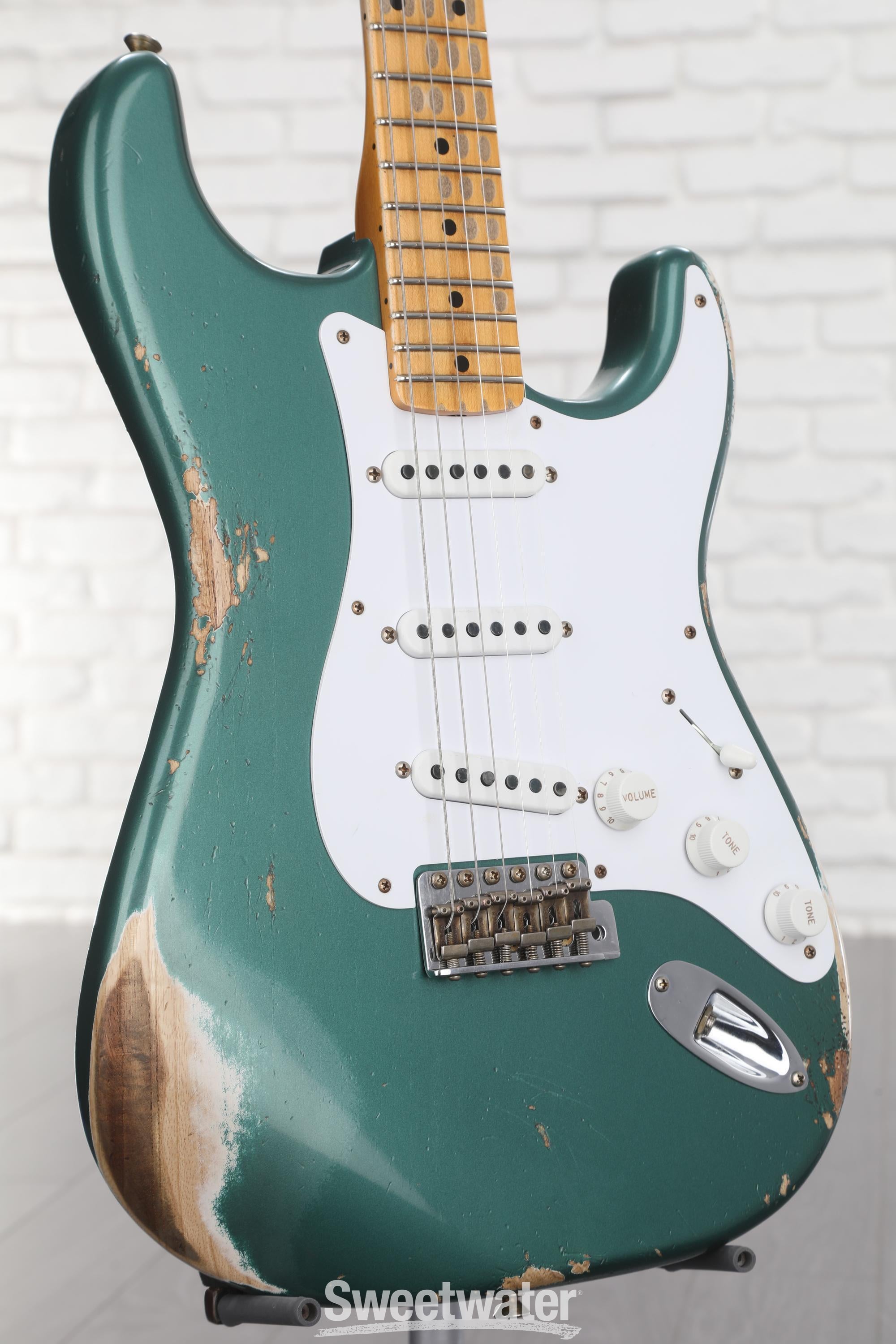 Fender Custom Shop LTD 70th-anniversary '54 Stratocaster Heavy Relic Electric Guitar - Sherwood ...